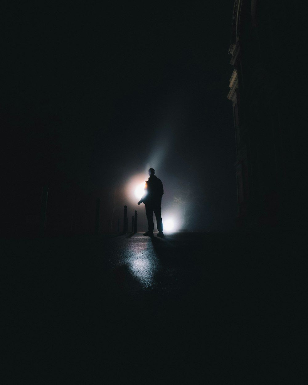 Man In Dark Wallpapers - Top Free Man In Dark Backgrounds - WallpaperAccess