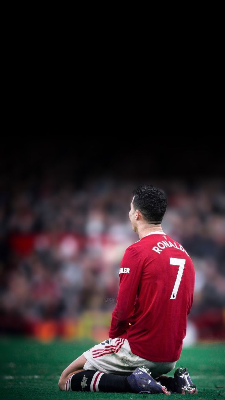 Ronaldo Sad Wallpapers - Top Free Ronaldo Sad Backgrounds - WallpaperAccess