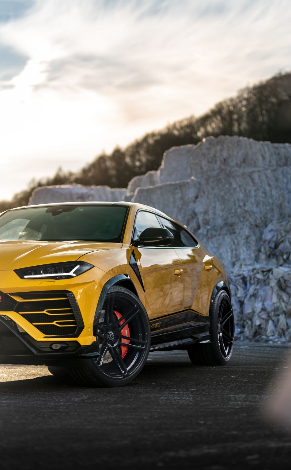 Urus iPhone Wallpapers - Top Free Urus iPhone Backgrounds - WallpaperAccess