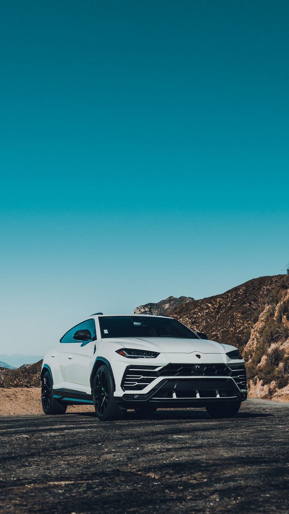 Urus iPhone Wallpapers - Top Free Urus iPhone Backgrounds - WallpaperAccess