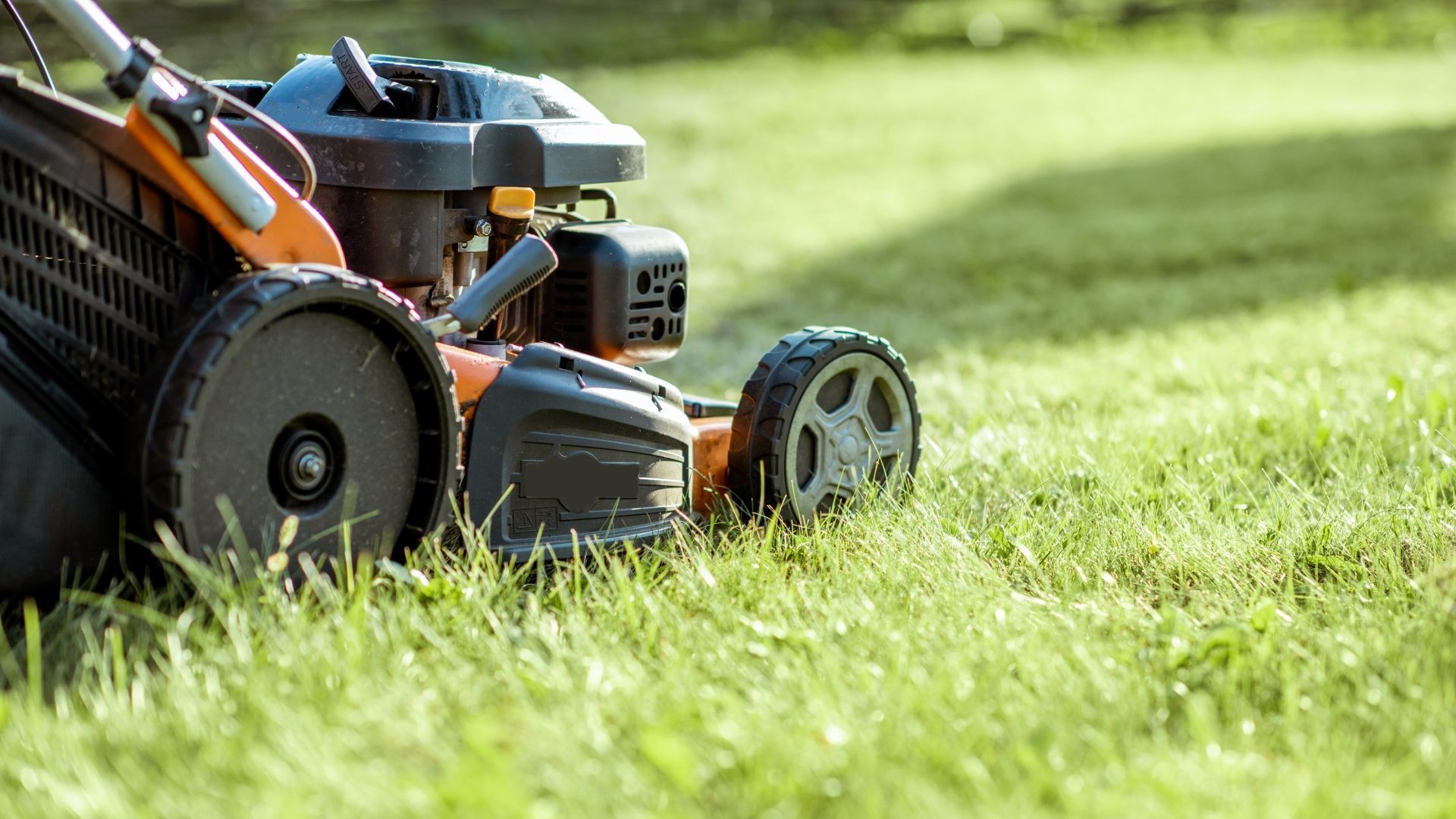 Lawn Mower Wallpapers - Top Free Lawn Mower Backgrounds - WallpaperAccess