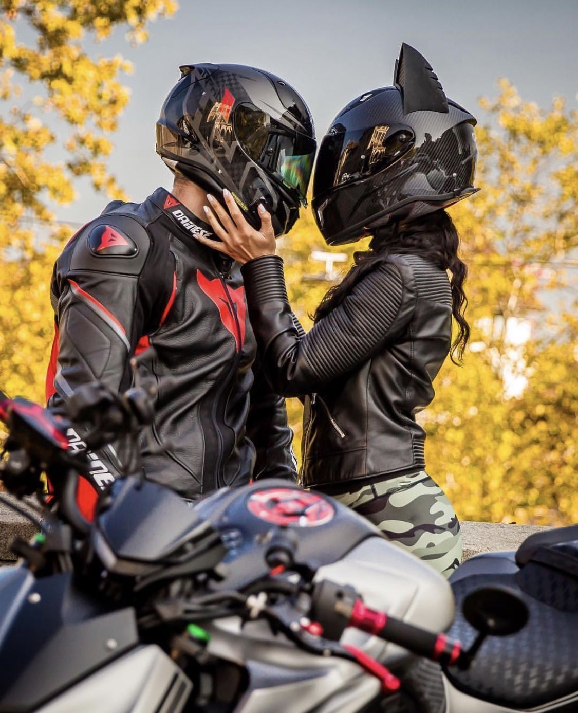Bike Couple Wallpapers - Top Free Bike Couple Backgrounds - WallpaperAccess