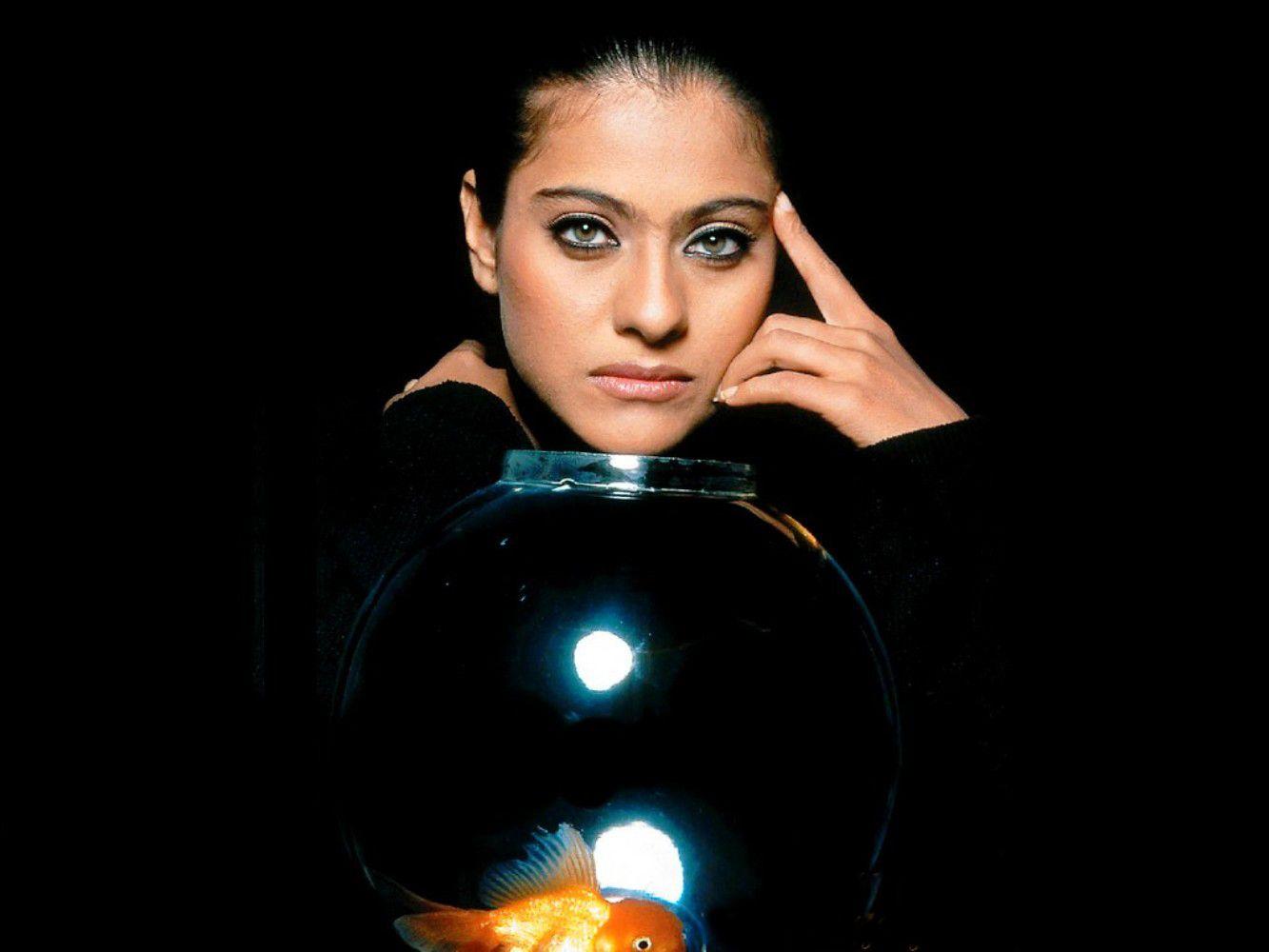 Kajol Devgan Wallpapers - Top Free Kajol Devgan Backgrounds ...