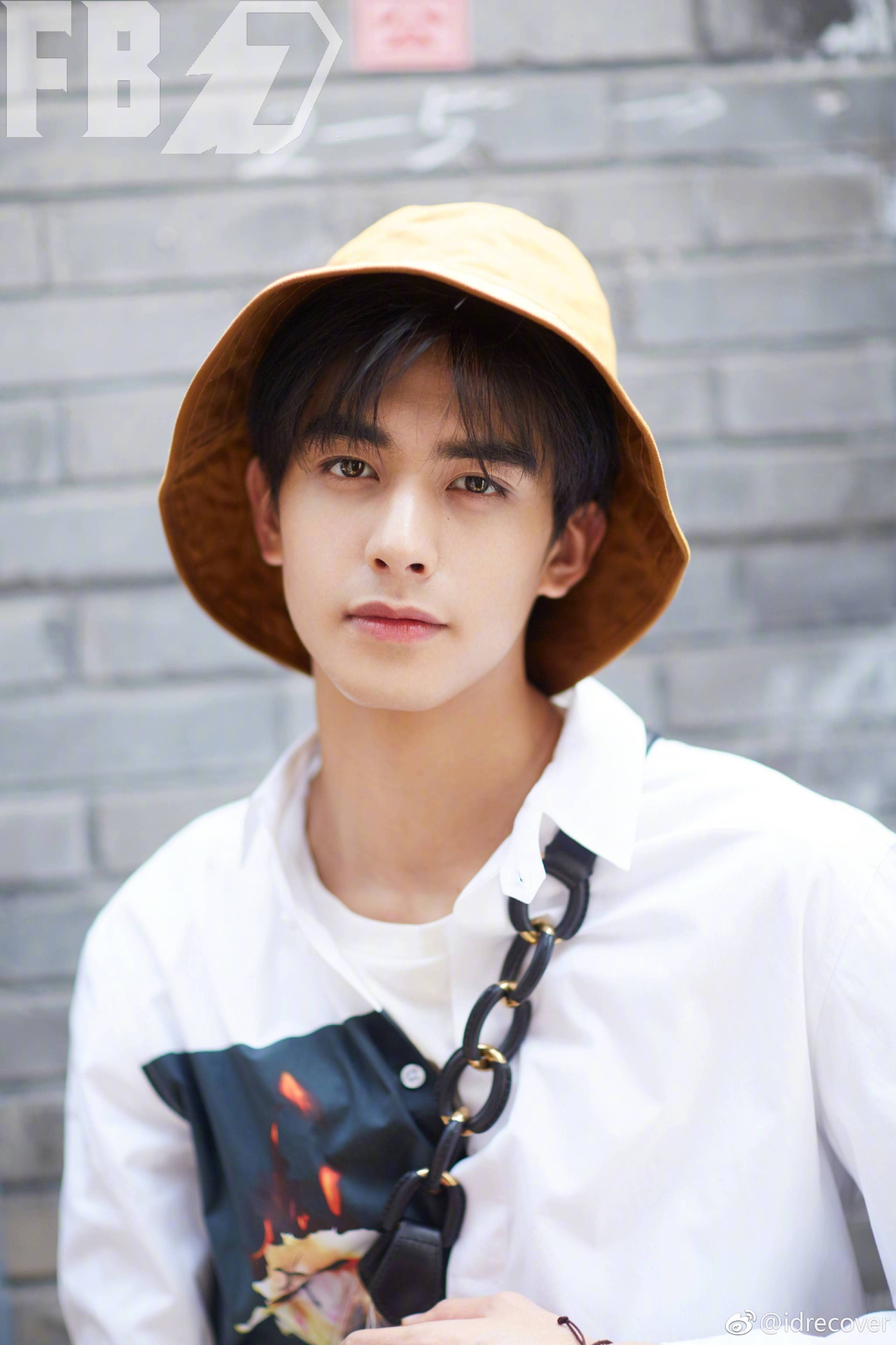 Song Weilong Wallpapers - Top Free Song Weilong Backgrounds - WallpaperAccess