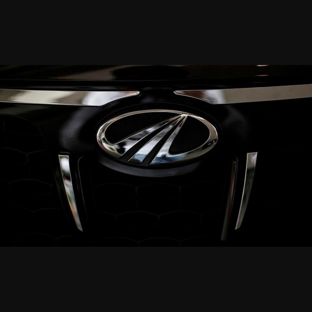 Mahindra Logo Wallpapers - Top Free Mahindra Logo Backgrounds ...