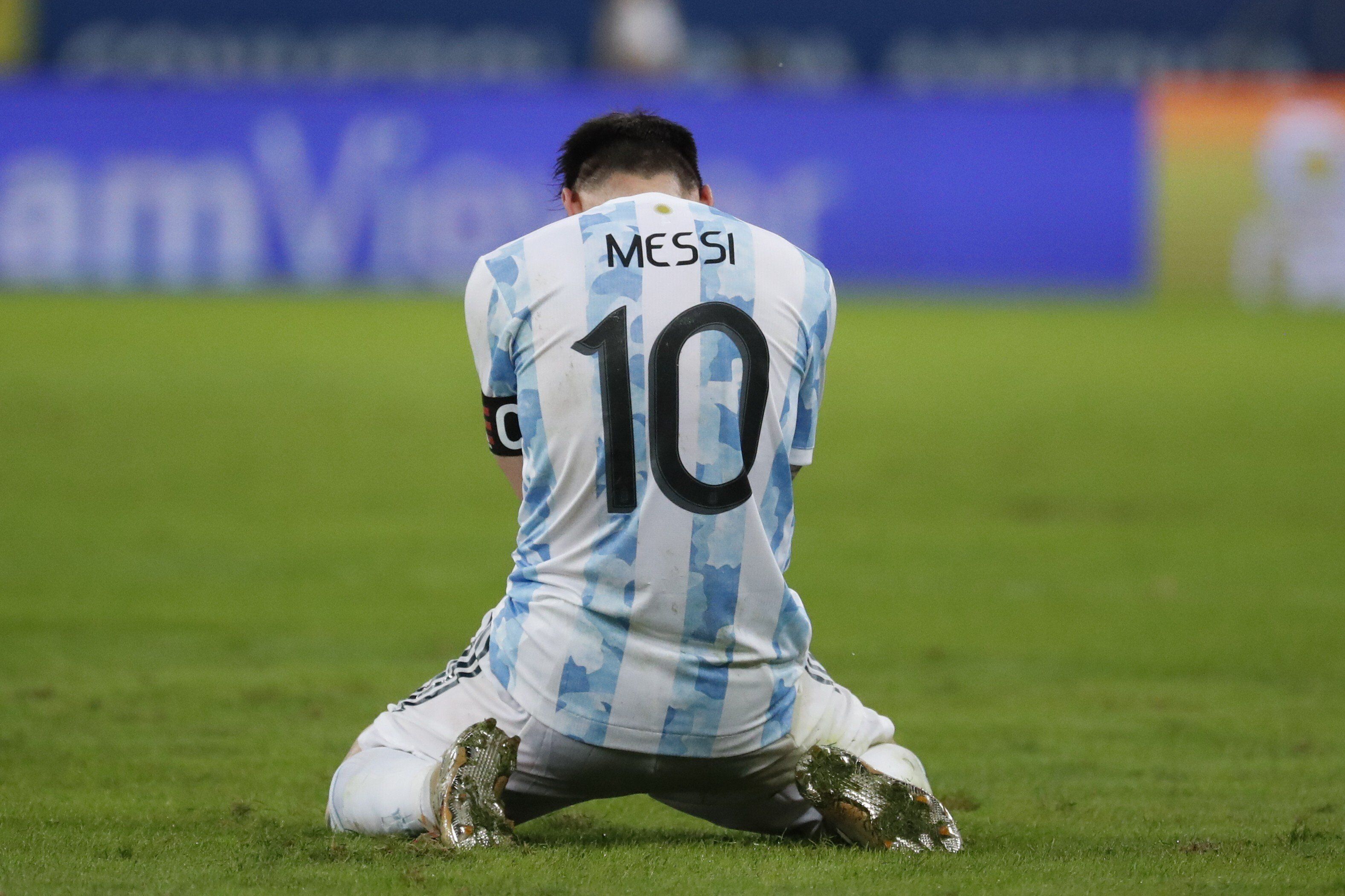 Messi Crying Wallpapers - Top Free Messi Crying Backgrounds ...