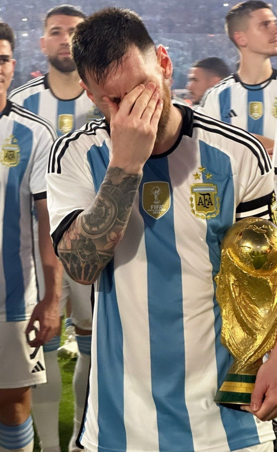 Messi Crying Wallpapers - Top Free Messi Crying Backgrounds ...