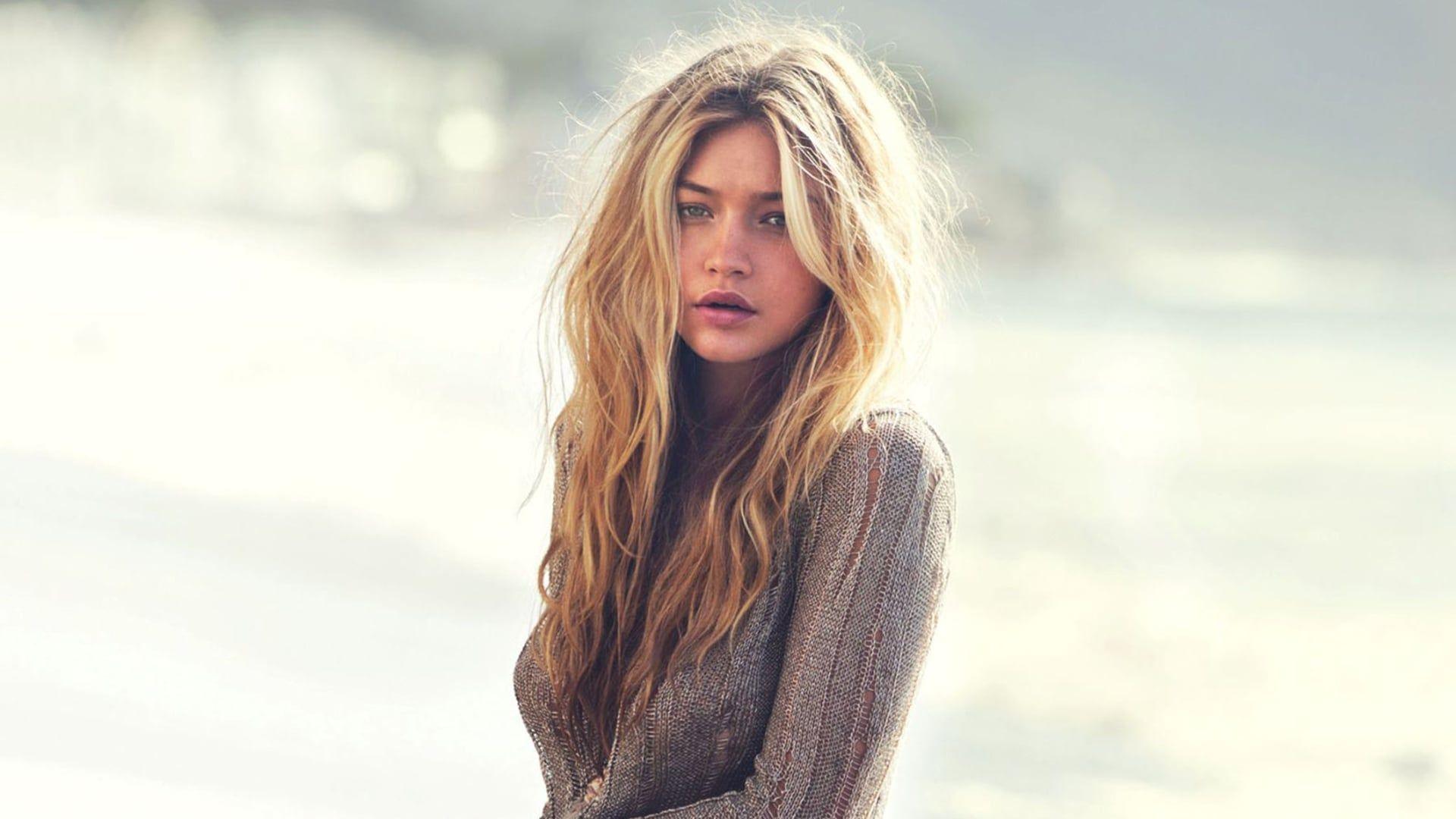 Gigi Hadid Wallpapers - Top Free Gigi Hadid Backgrounds - WallpaperAccess
