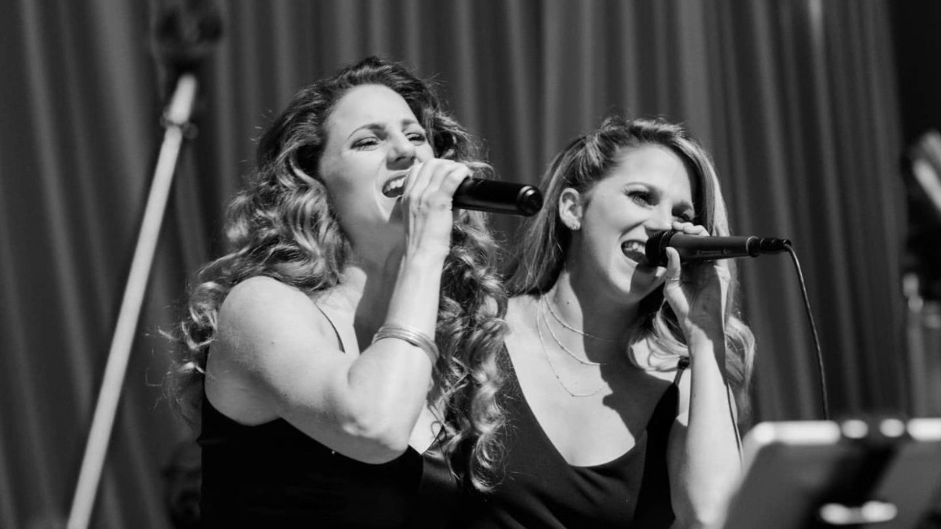 Music Show Wallpapers - Top Free Music Show Backgrounds - WallpaperAccess