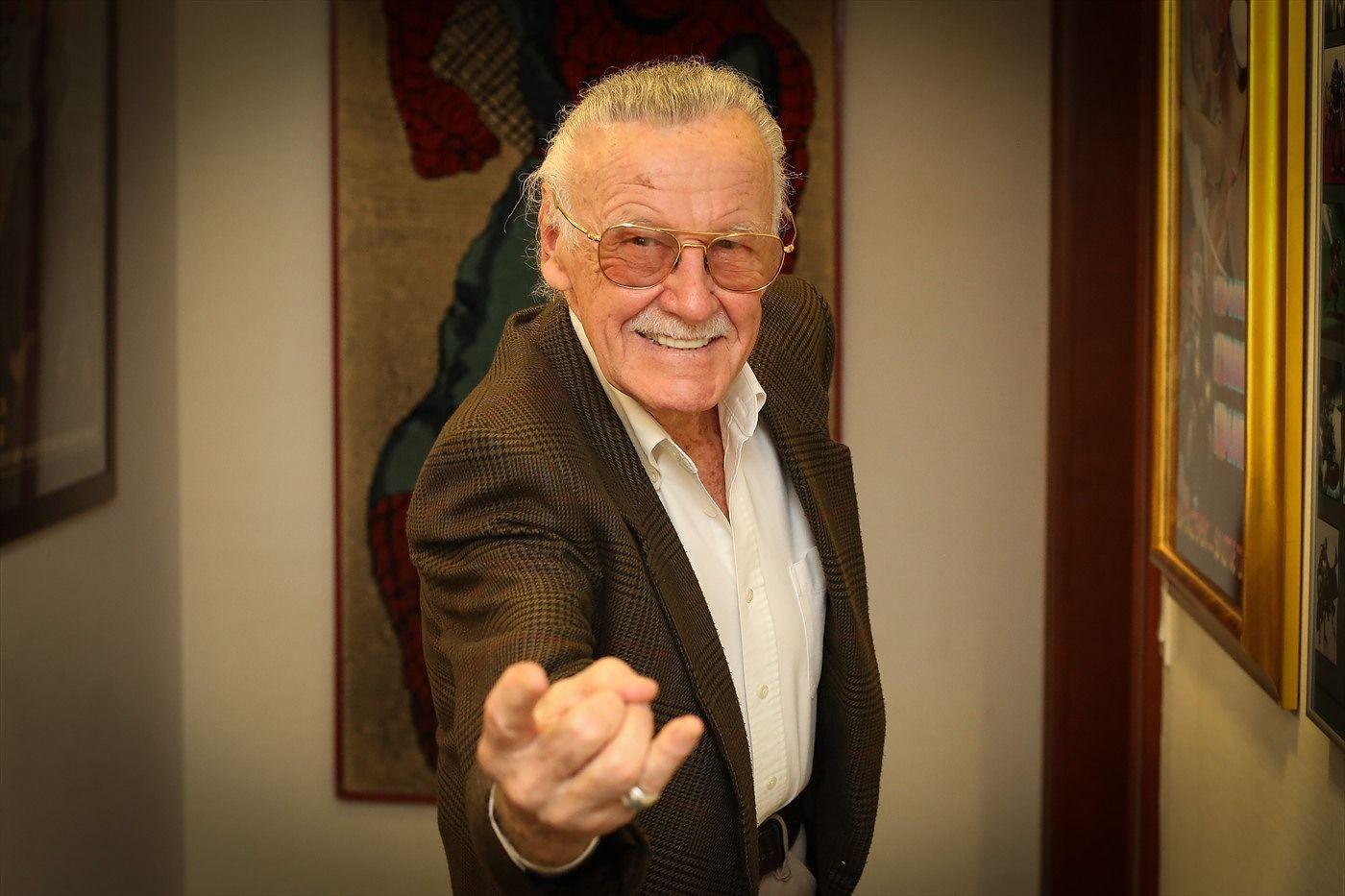 Stan Lee Wallpapers - Top Free Stan Lee Backgrounds - WallpaperAccess