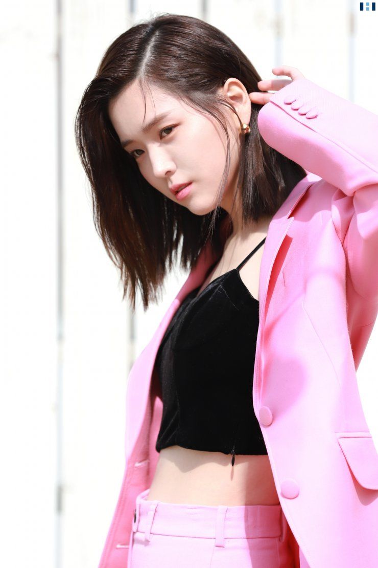 Kim Ji Eun Wallpapers - Top Free Kim Ji Eun Backgrounds - WallpaperAccess