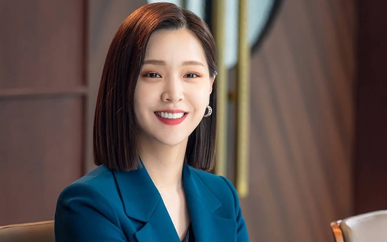 Kim Ji Eun Wallpapers - Top Free Kim Ji Eun Backgrounds - WallpaperAccess