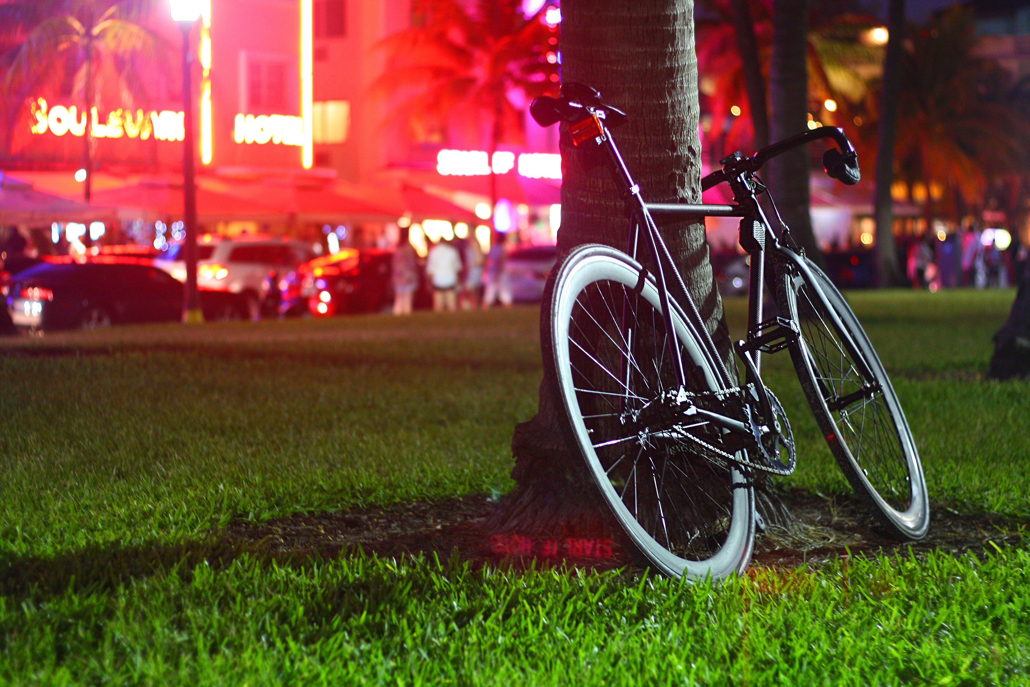 Night Bike Wallpapers - Top Free Night Bike Backgrounds - WallpaperAccess