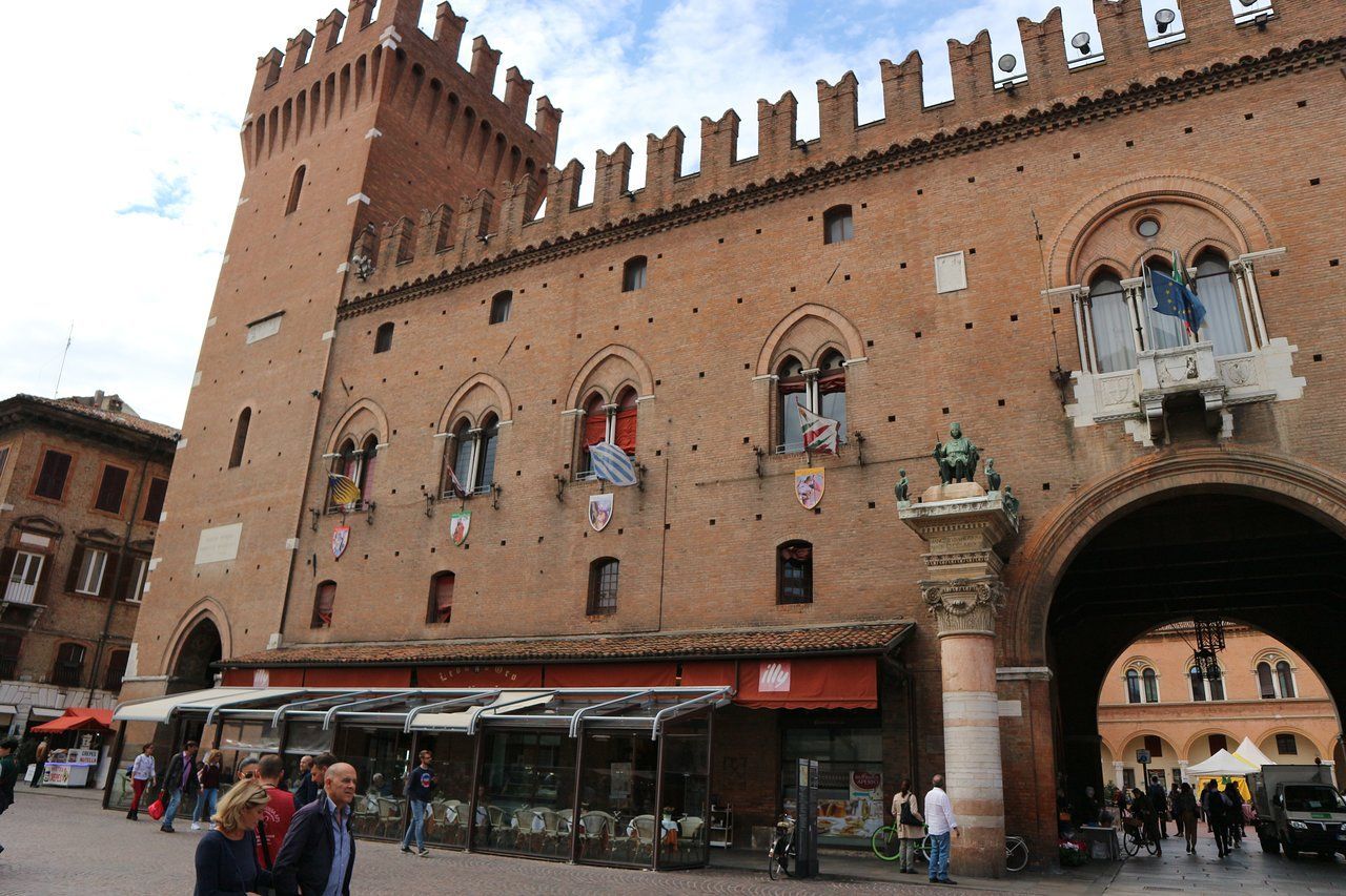 Ferrara Wallpapers - Top Free Ferrara Backgrounds - WallpaperAccess