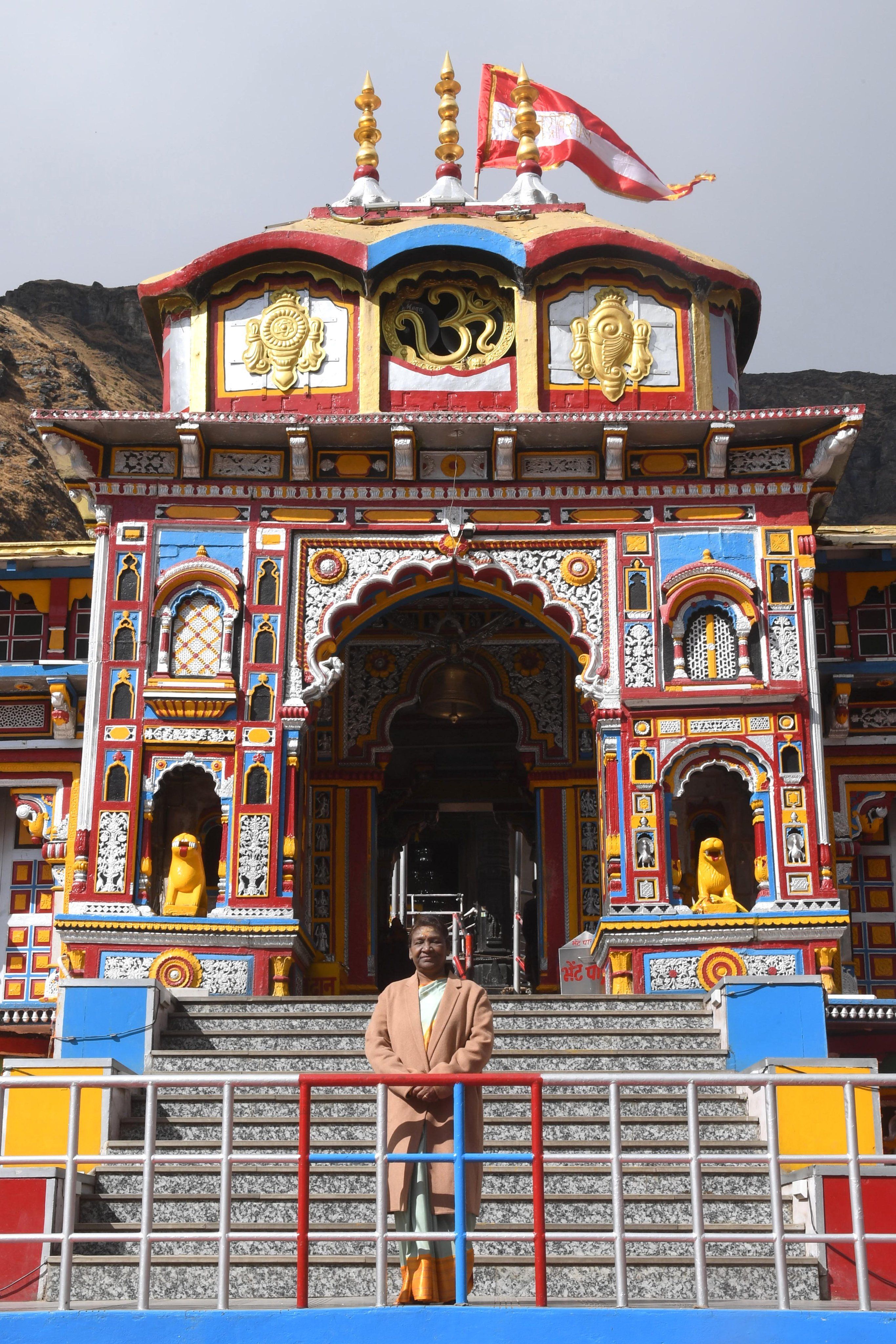 Badrinath Temple Wallpapers - Top Free Badrinath Temple Backgrounds ...
