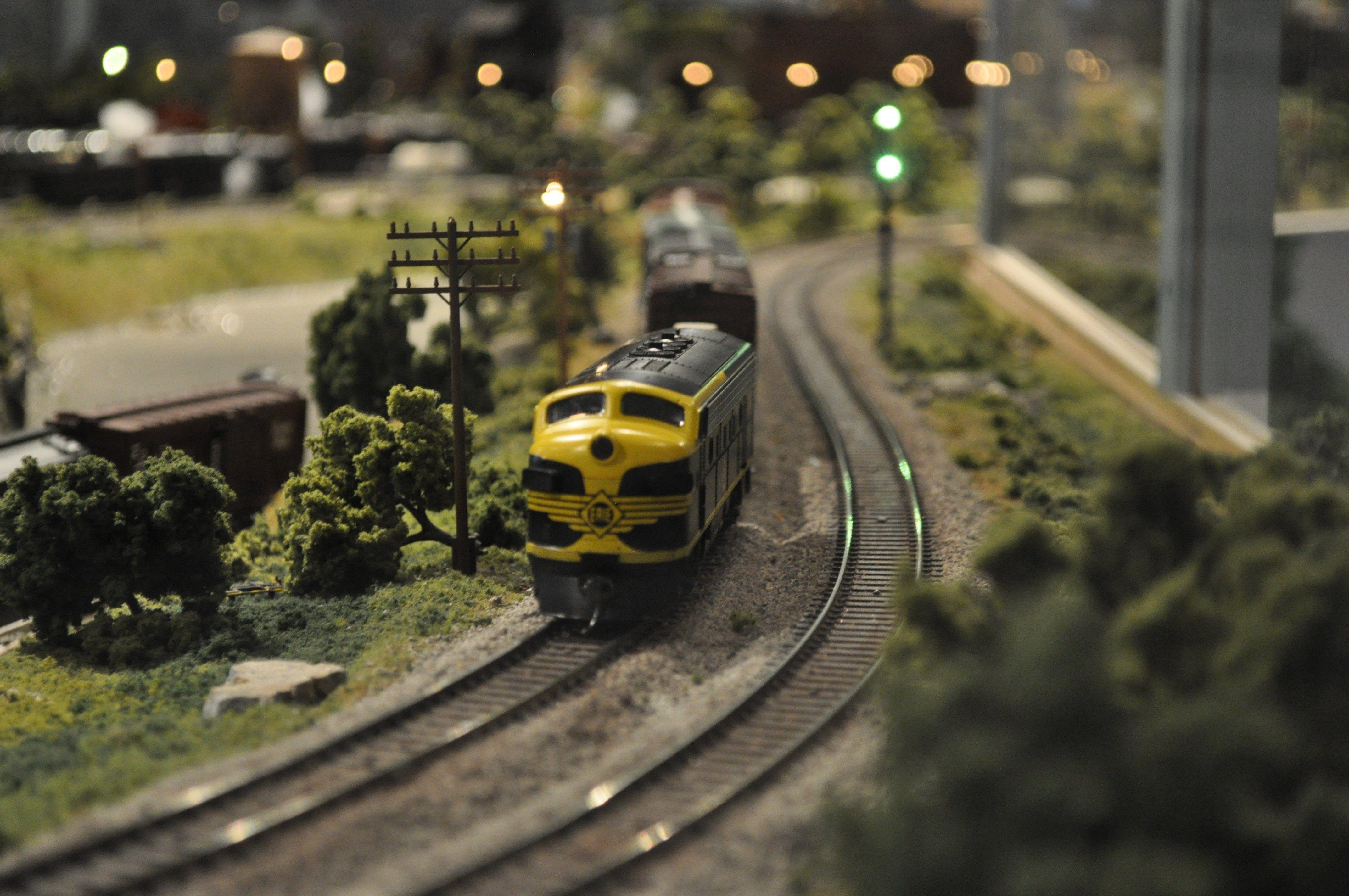 Trains Wallpapers - Top Free Trains Backgrounds - WallpaperAccess