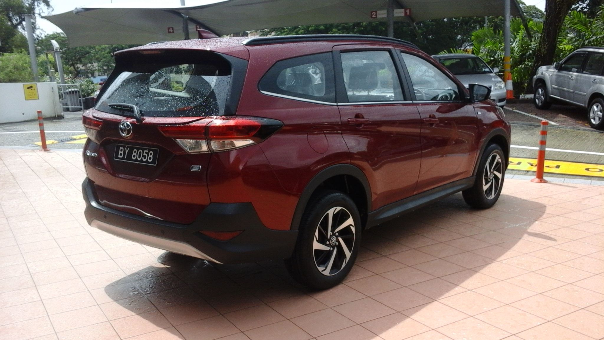 Toyota Rush Wallpapers - Top Free Toyota Rush Backgrounds - WallpaperAccess