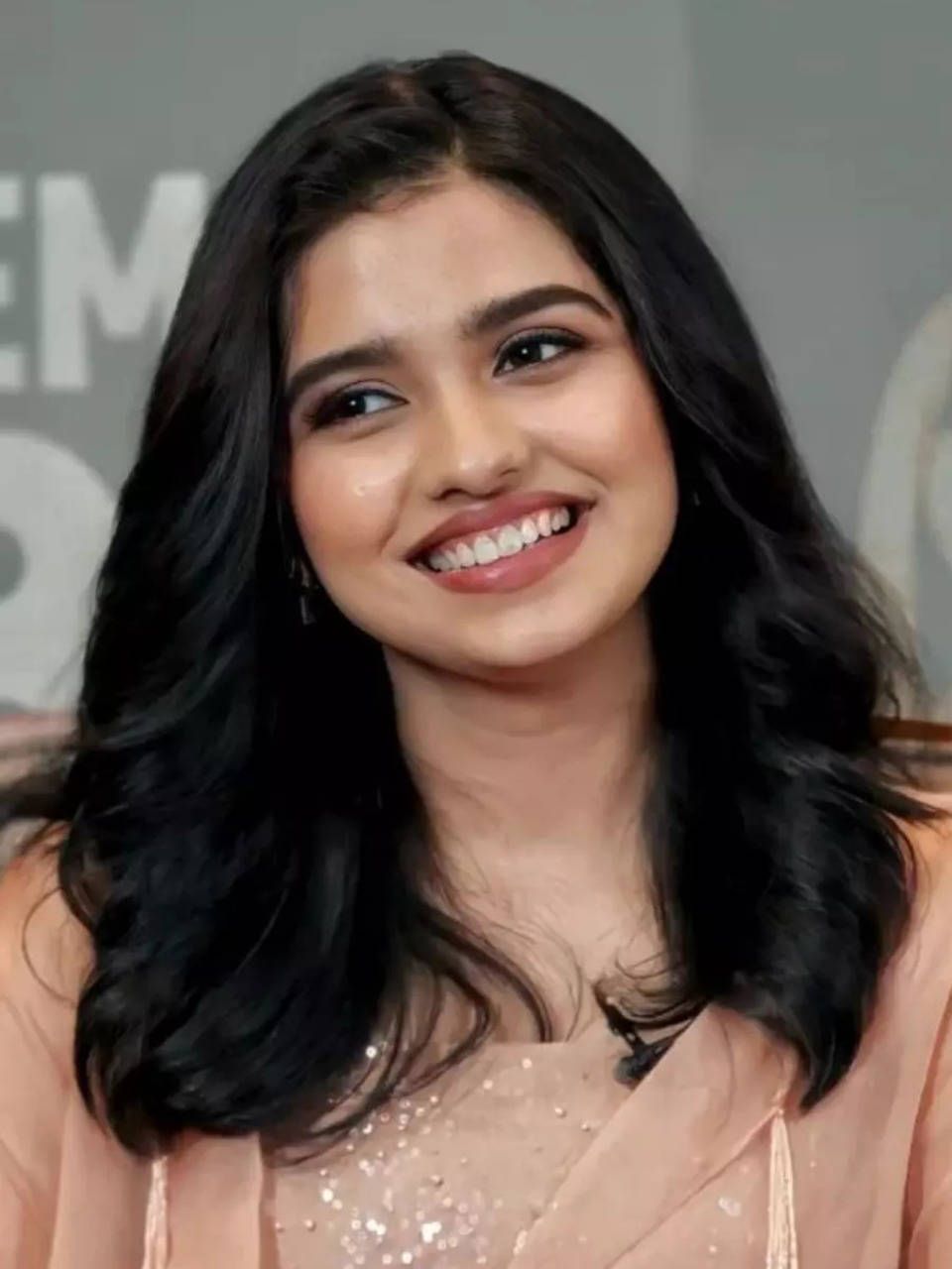 Premalu Wallpapers - Top Free Premalu Backgrounds - WallpaperAccess