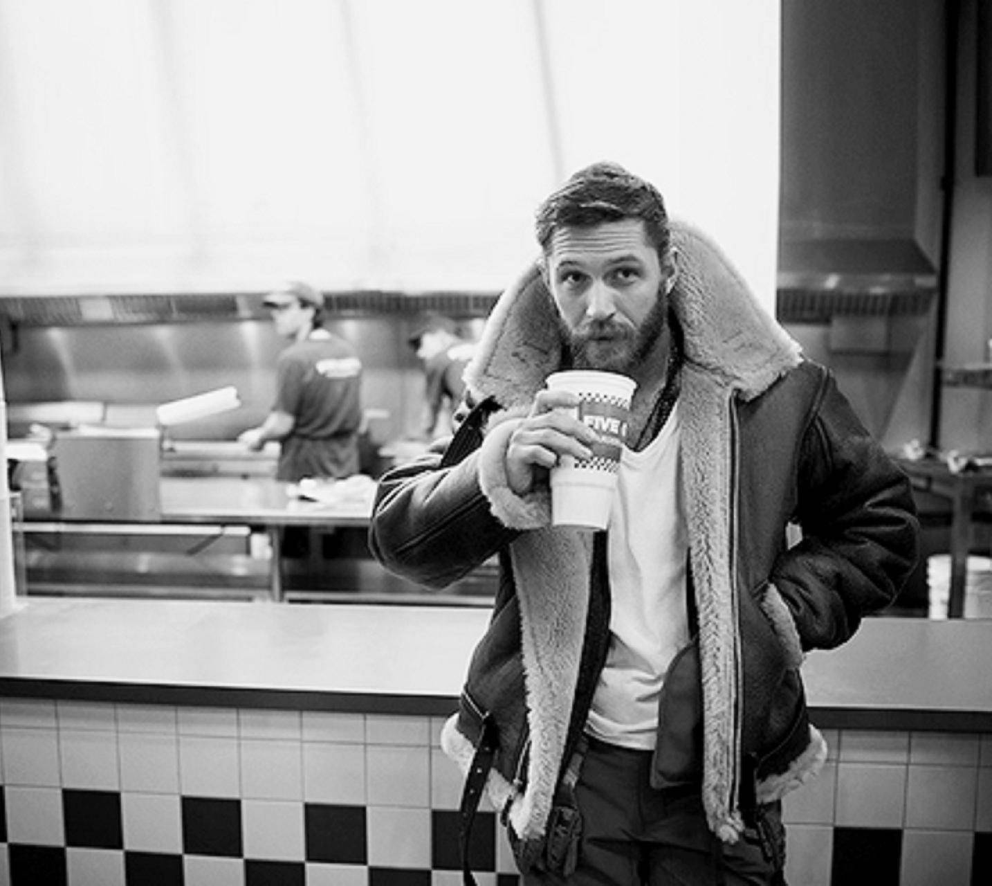 Tom Hardy Smoking Wallpapers - Top Free Tom Hardy Smoking Backgrounds ...