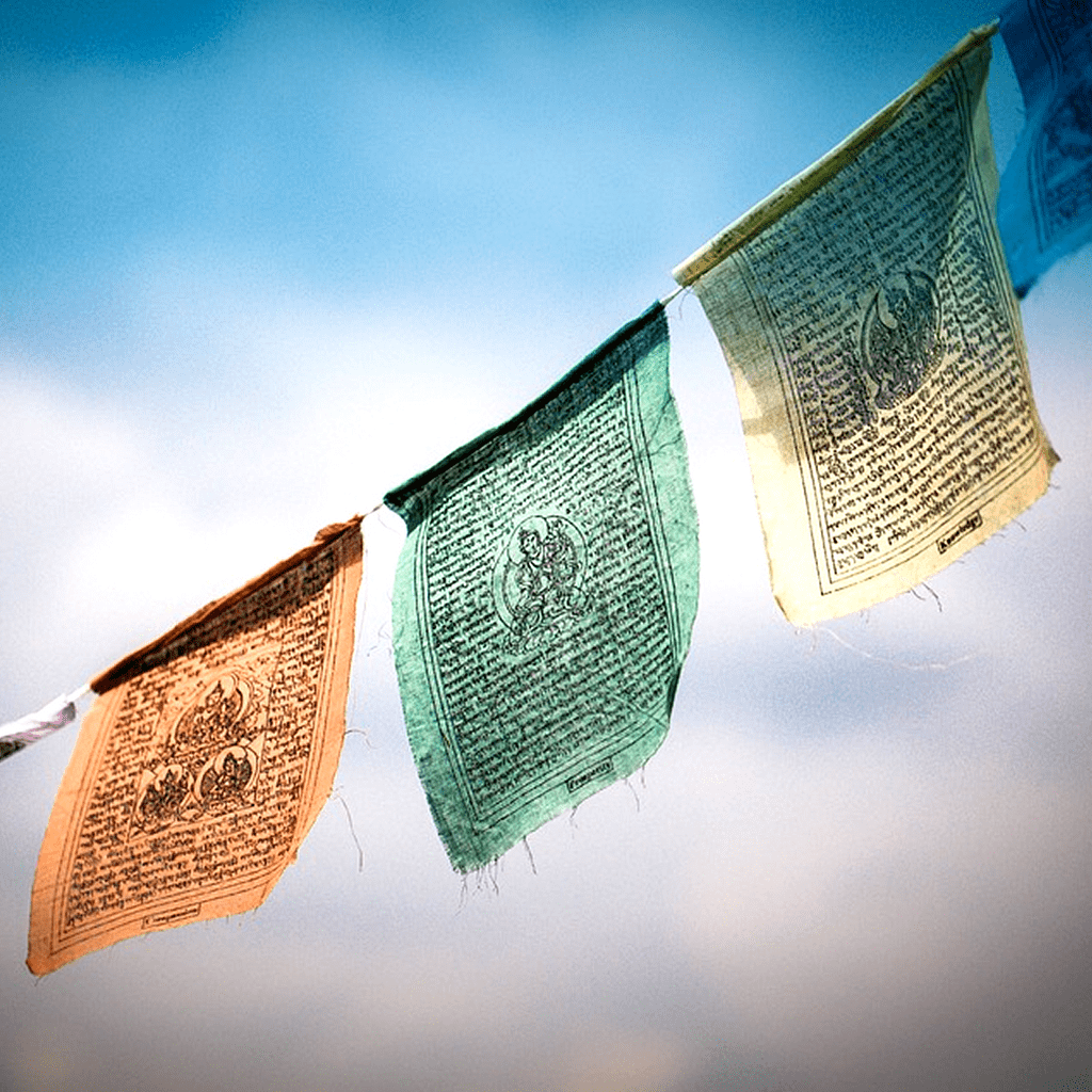 Prayer Flag Wallpapers - Top Free Prayer Flag Backgrounds - WallpaperAccess