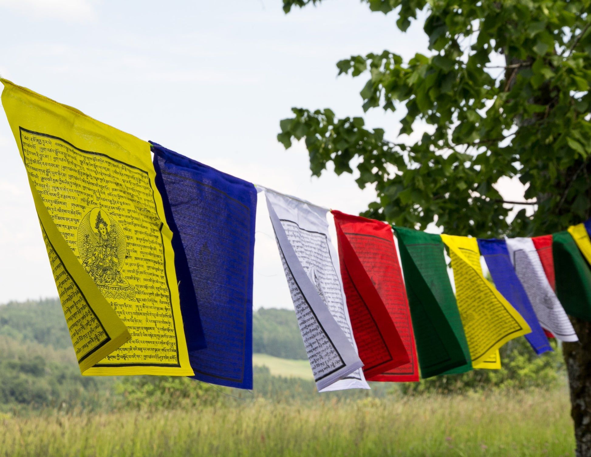 Prayer Flag Wallpapers - Top Free Prayer Flag Backgrounds - WallpaperAccess