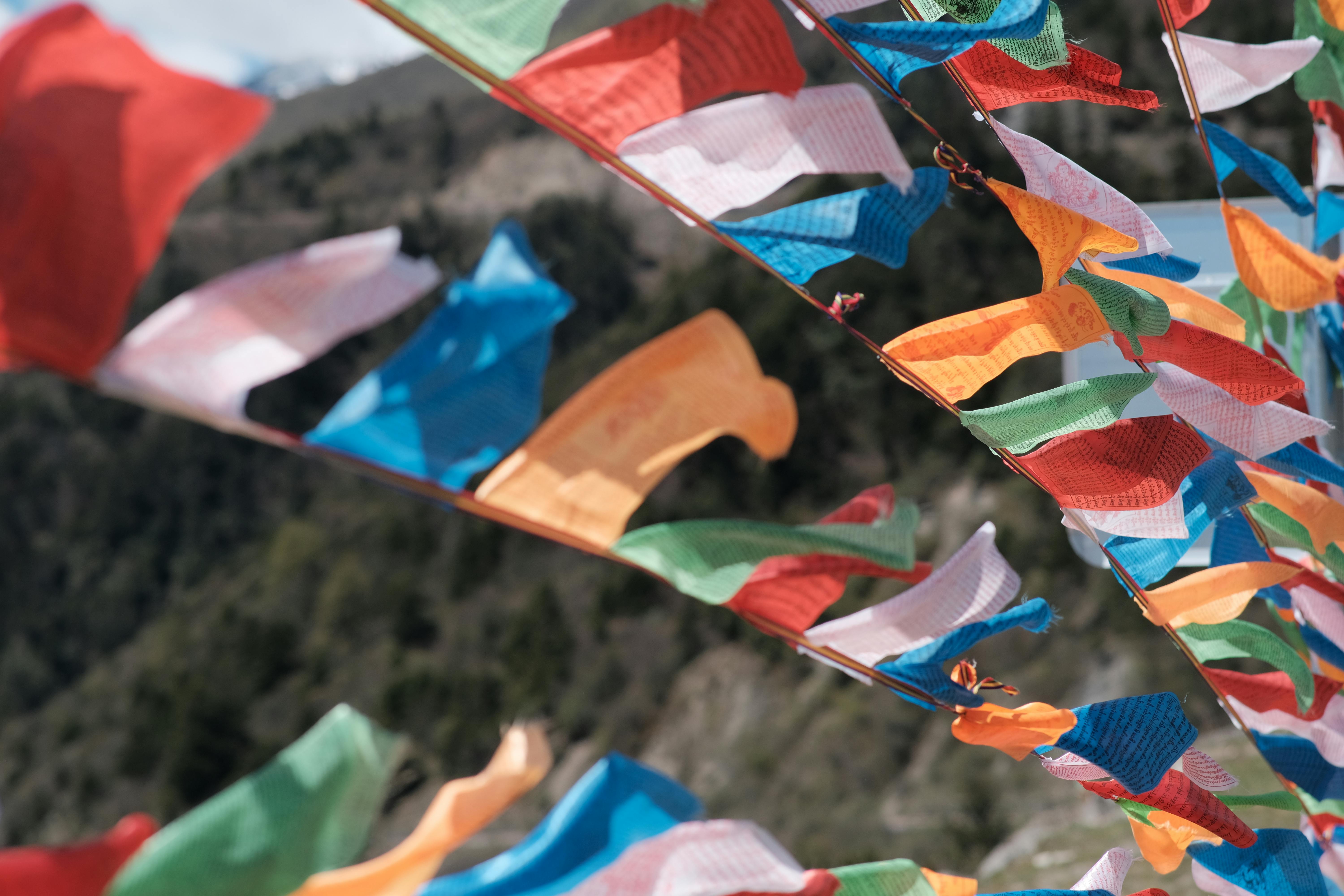 Prayer Flag Wallpapers - Top Free Prayer Flag Backgrounds - WallpaperAccess
