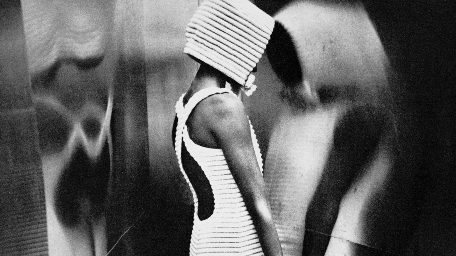 Helmut Newton Wallpapers - Top Free Helmut Newton Backgrounds - WallpaperAccess