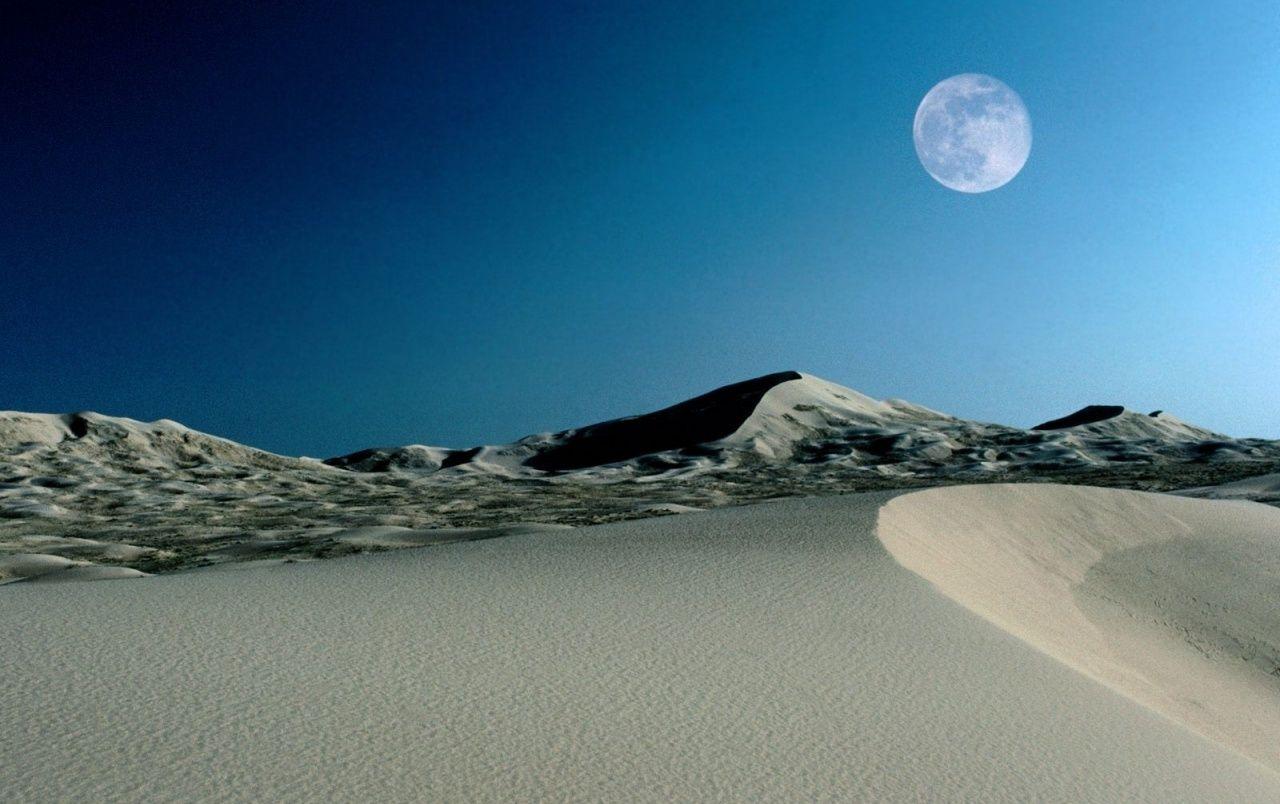 Desert Moon Wallpapers - Top Free Desert Moon Backgrounds - WallpaperAccess