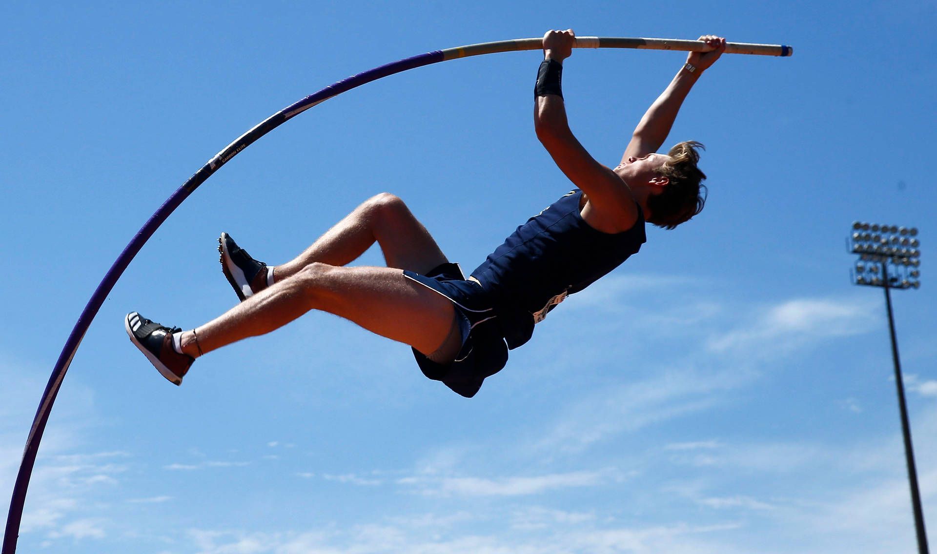 Pole Vault Wallpapers - Top Free Pole Vault Backgrounds - WallpaperAccess