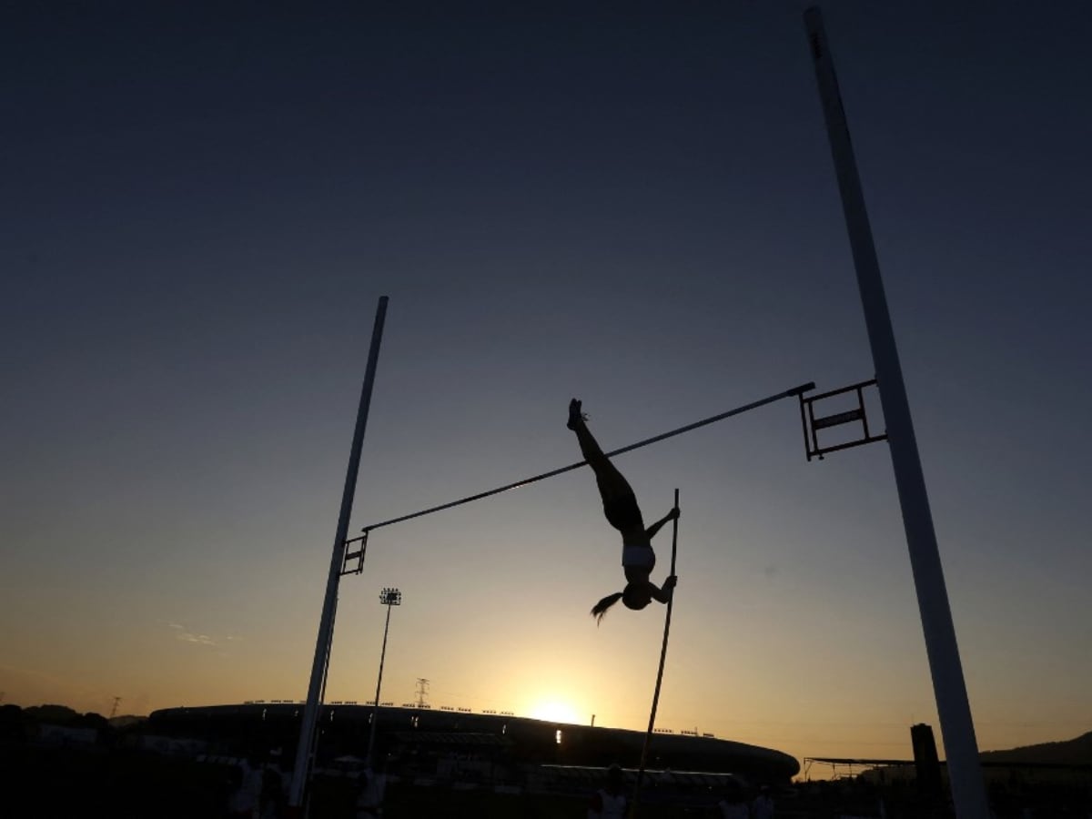 Pole Vault Wallpapers - Top Free Pole Vault Backgrounds - WallpaperAccess