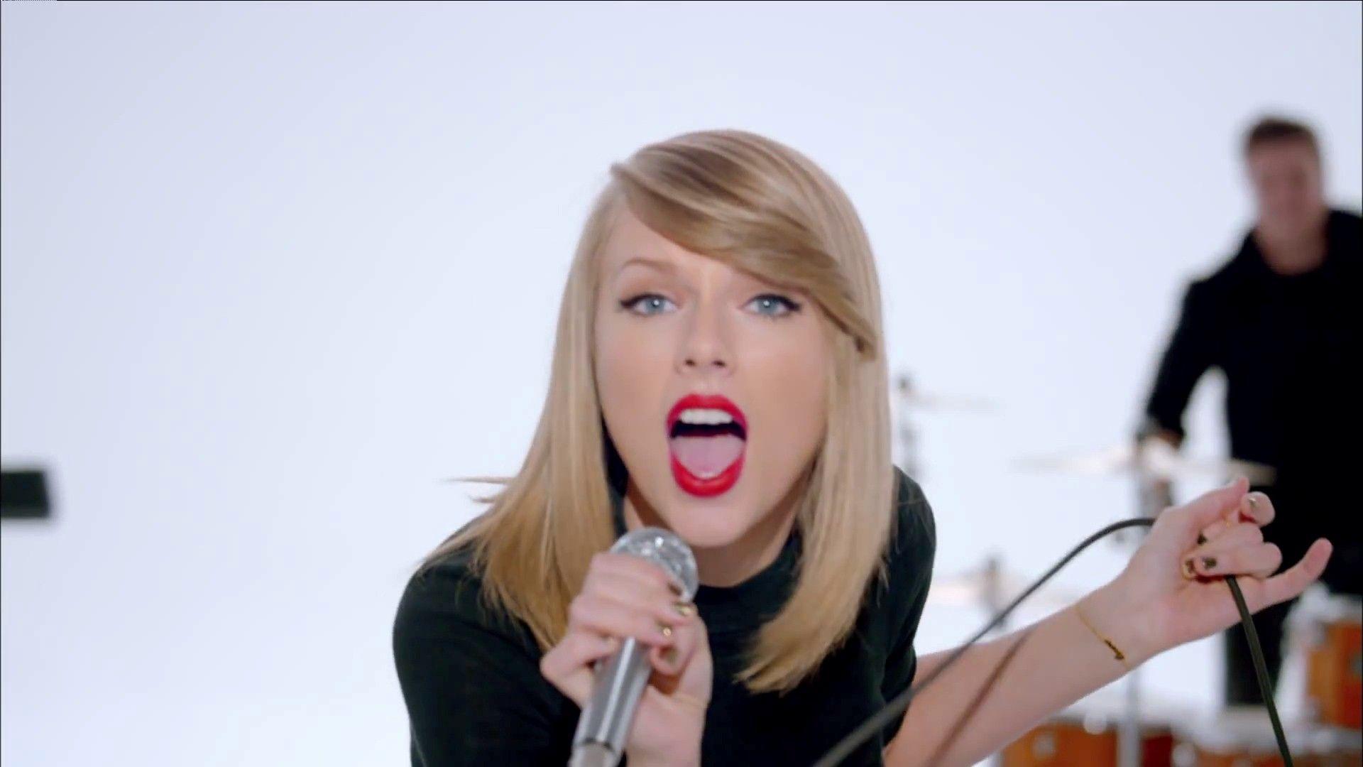 Girl Singer Wallpapers - Top Free Girl Singer Backgrounds - WallpaperAccess