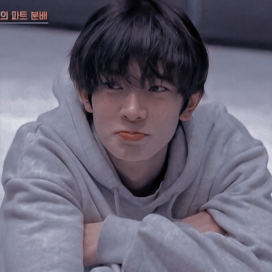 Enhypen Heeseung Wallpapers - Top Free Enhypen Heeseung Backgrounds ...