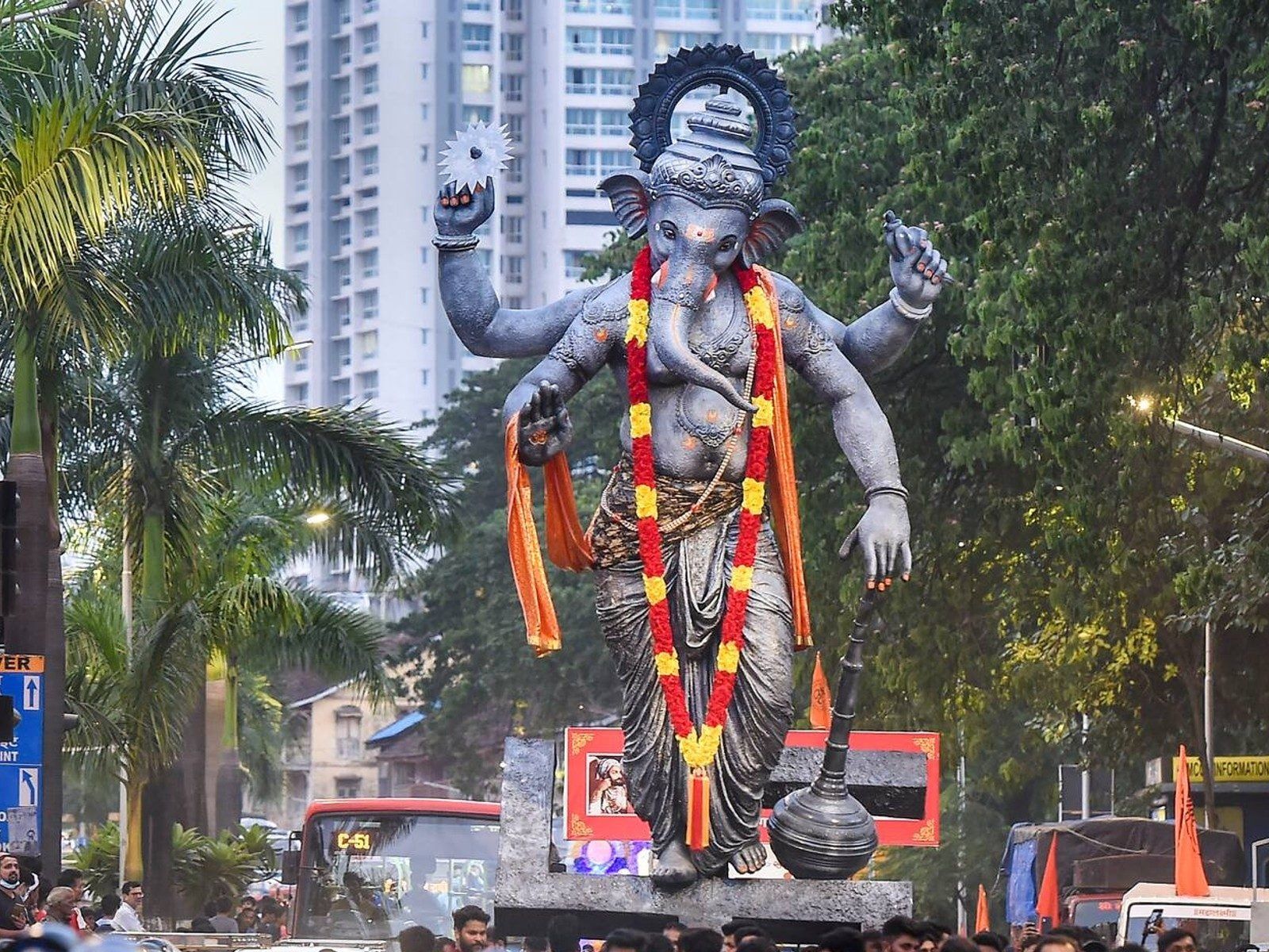 Mumbai Ganpati Wallpapers - Top Free Mumbai Ganpati Backgrounds ...