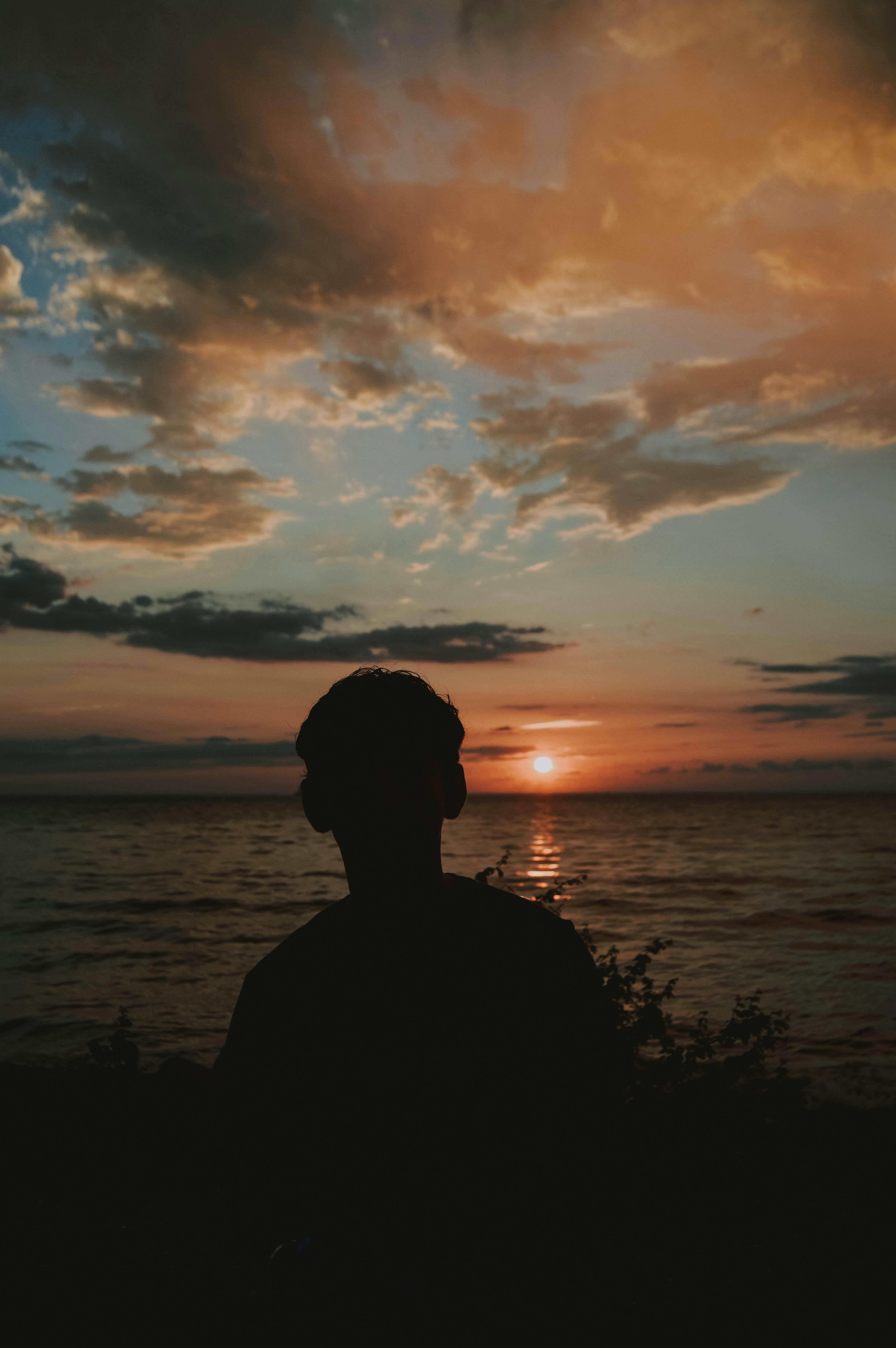 Alone Life Wallpapers - Top Free Alone Life Backgrounds - WallpaperAccess