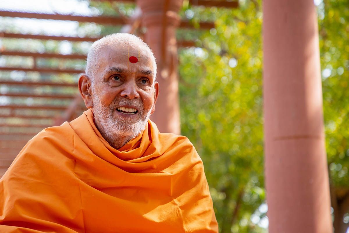 Mahant Swami Wallpapers - Top Free Mahant Swami Backgrounds ...