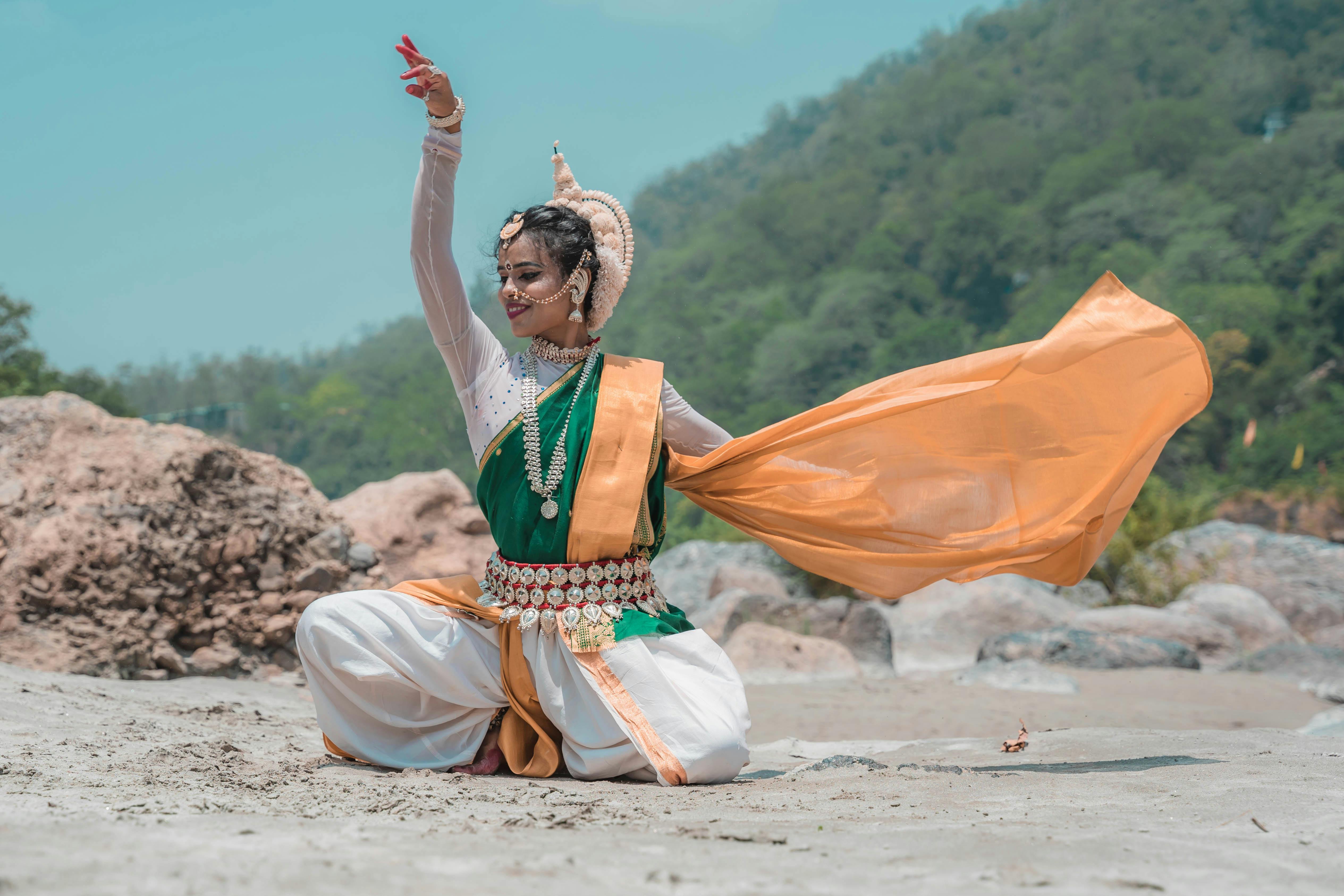 Odissi Wallpapers - Top Free Odissi Backgrounds - WallpaperAccess