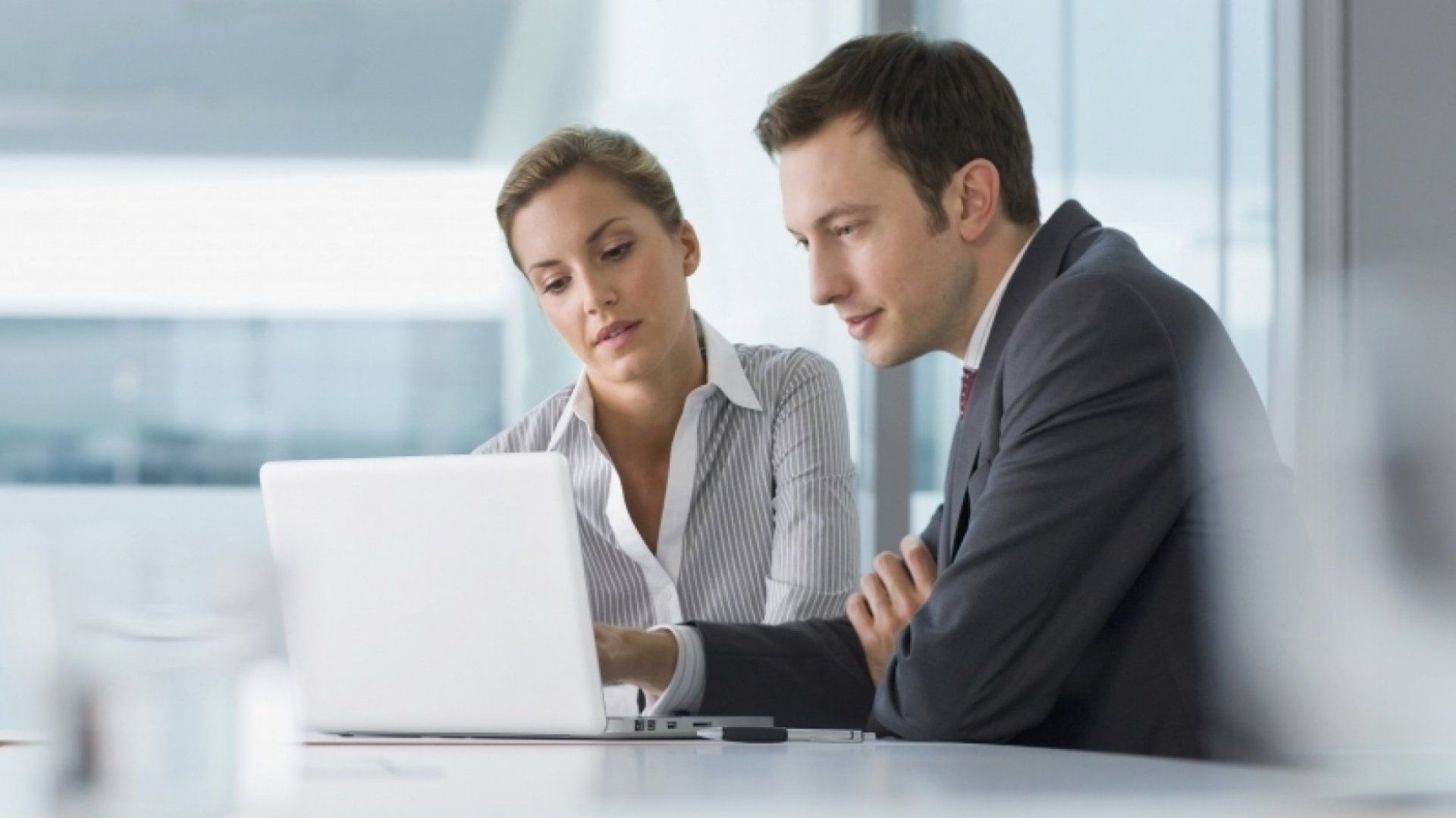 Working Women Wallpapers - Top Free Working Women Backgrounds ...