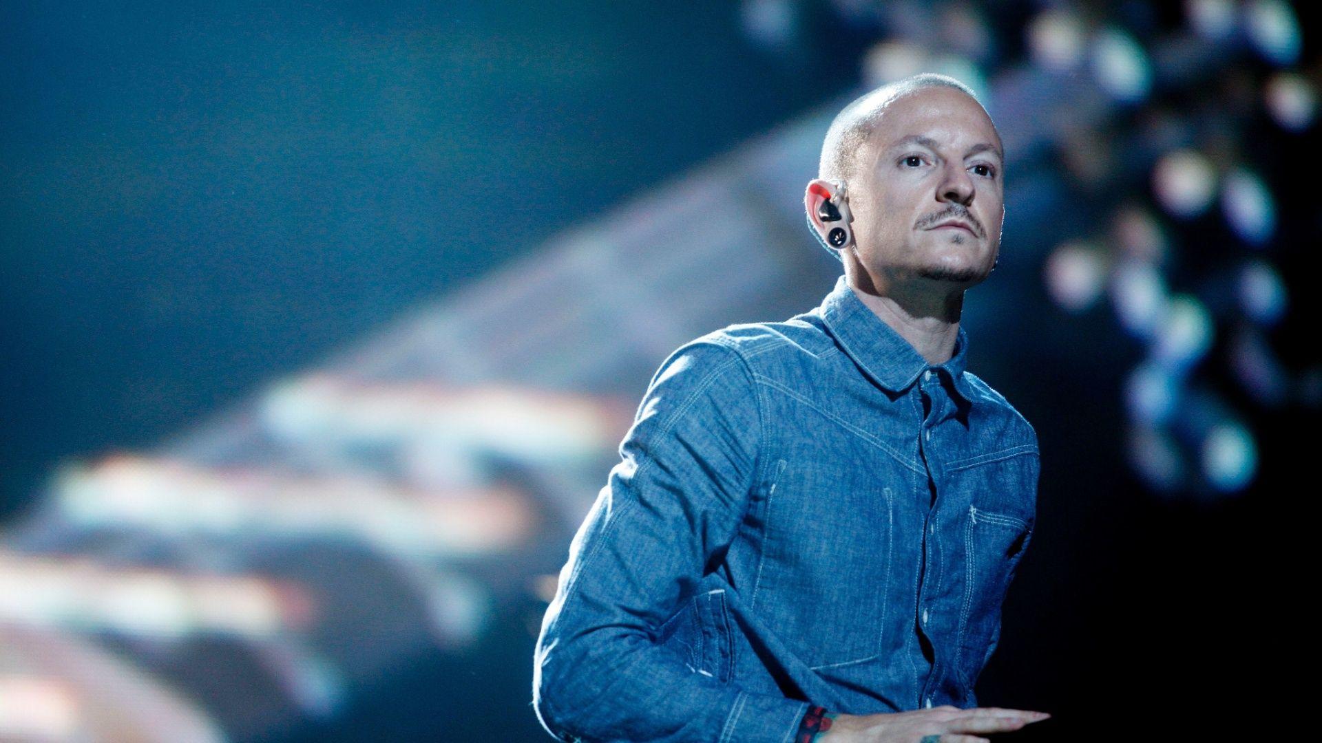 Chester Bennington Wallpapers - Top Free Chester Bennington Backgrounds ...