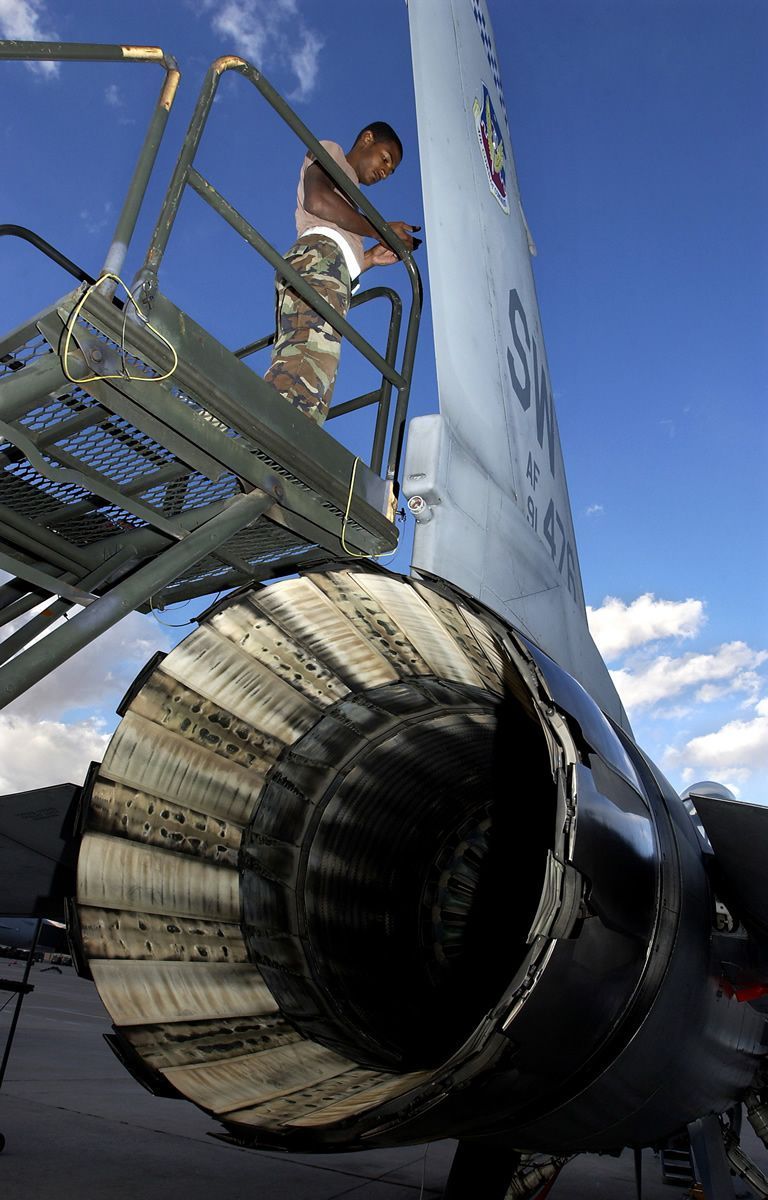 Aircraft Mechanic Wallpapers - Top Free Aircraft Mechanic Backgrounds ...