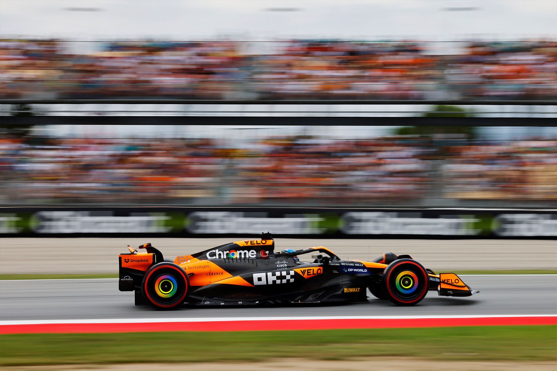 F1 Black Wallpapers - Top Free F1 Black Backgrounds - WallpaperAccess