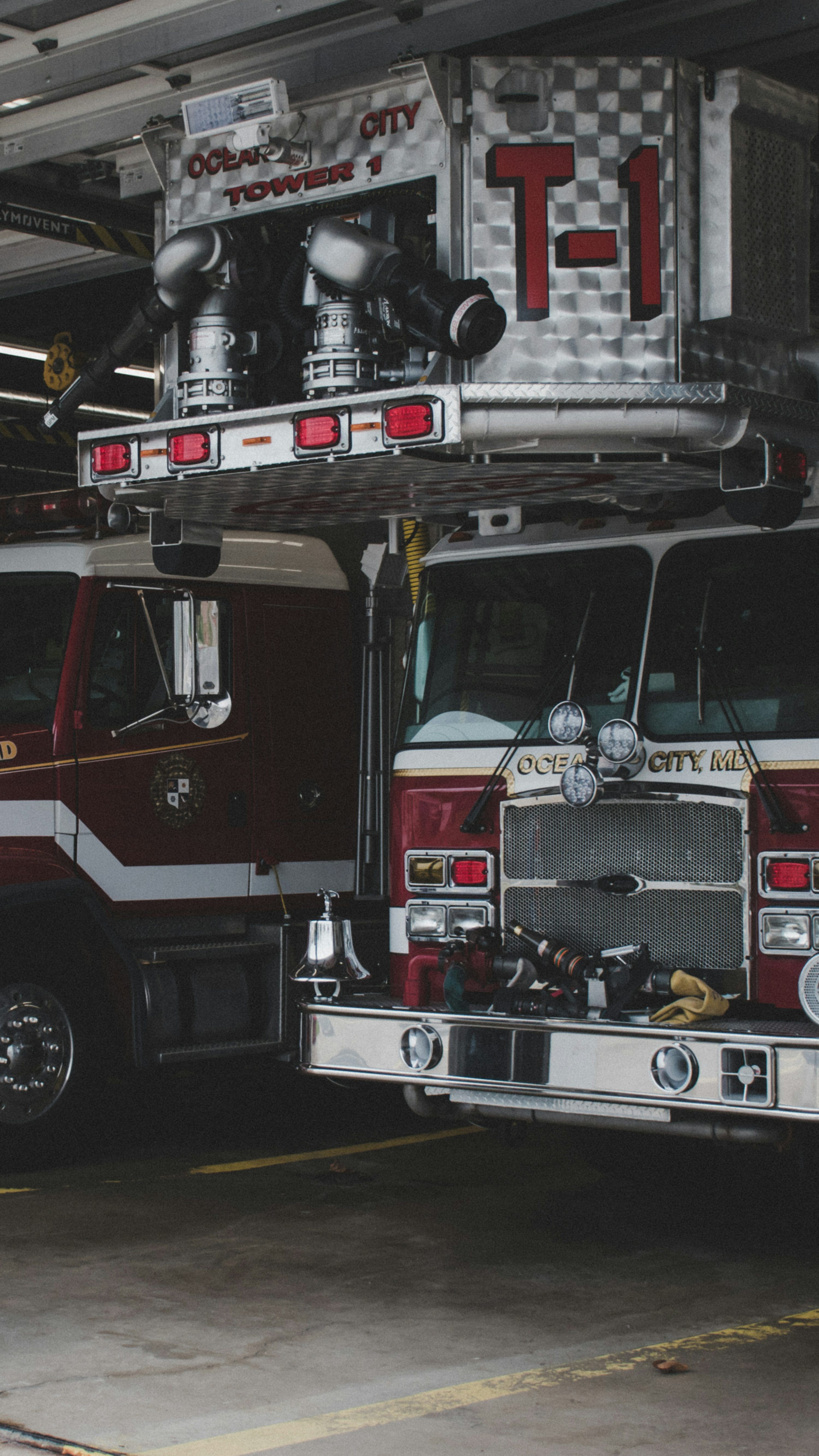 Fire Engine Wallpapers - Top Free Fire Engine Backgrounds - WallpaperAccess