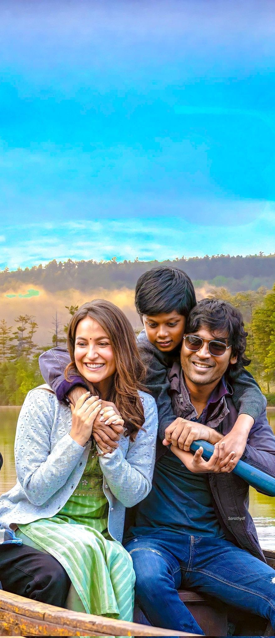 Naane Varuven Wallpapers - Top Free Naane Varuven Backgrounds ...