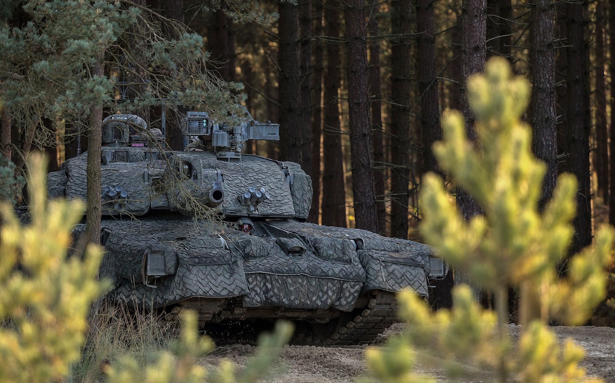 Challenger 2 Wallpapers - Top Free Challenger 2 Backgrounds ...