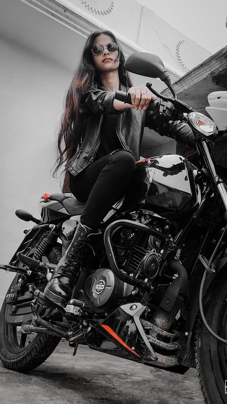 Girl On Bike Wallpapers - Top Free Girl On Bike Backgrounds - WallpaperAccess