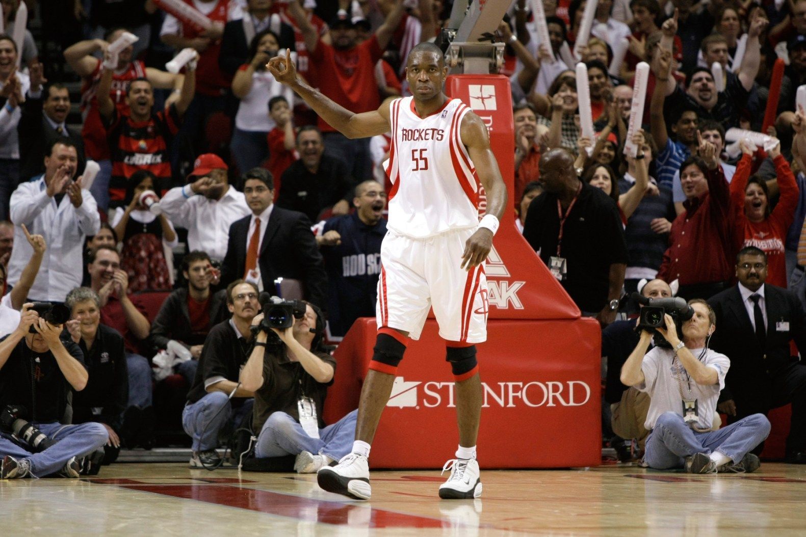 Dikembe Mutombo Wallpapers - Top Free Dikembe Mutombo Backgrounds ...