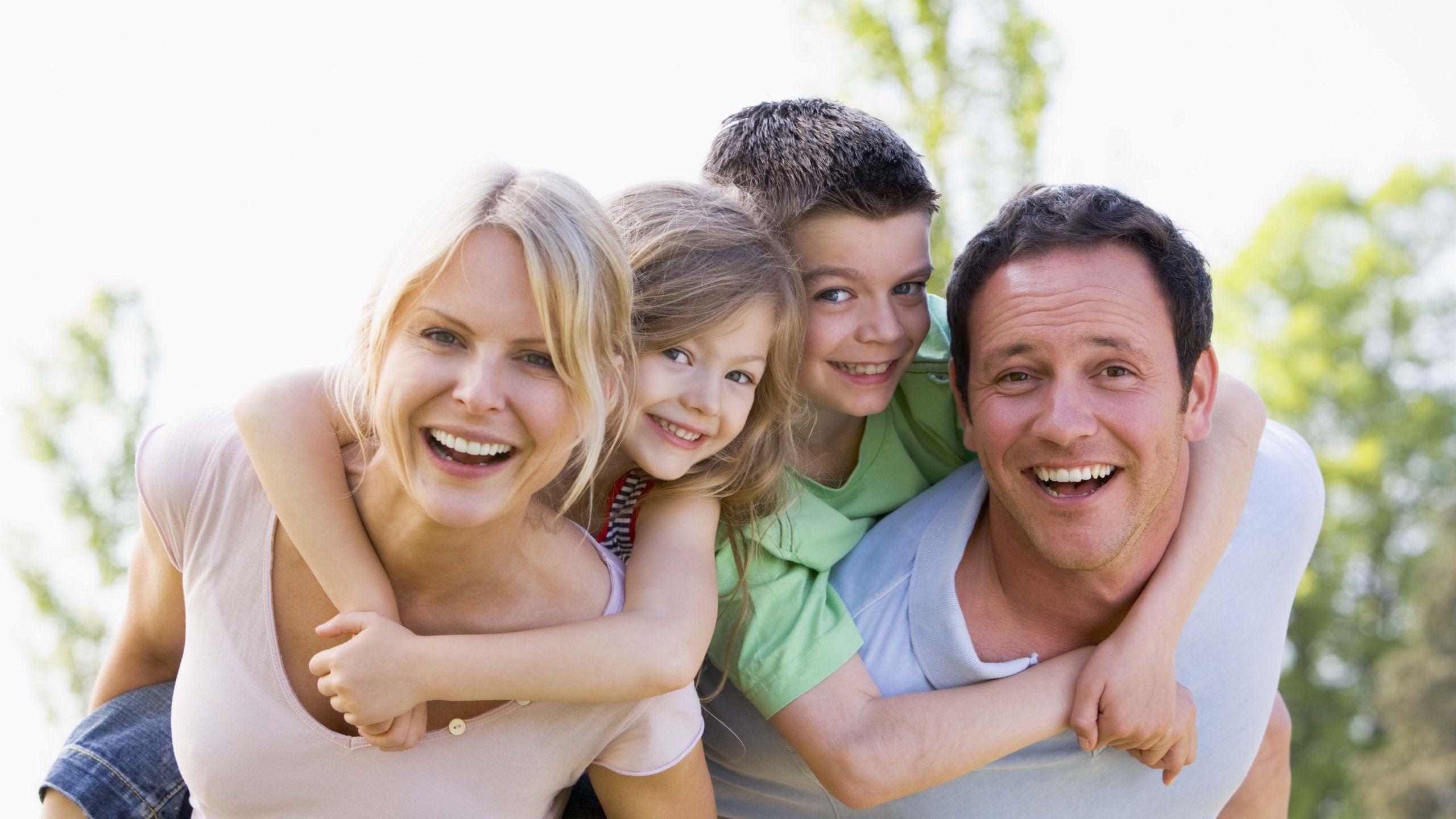 Happy Family Wallpapers - Top Free Happy Family Backgrounds ...