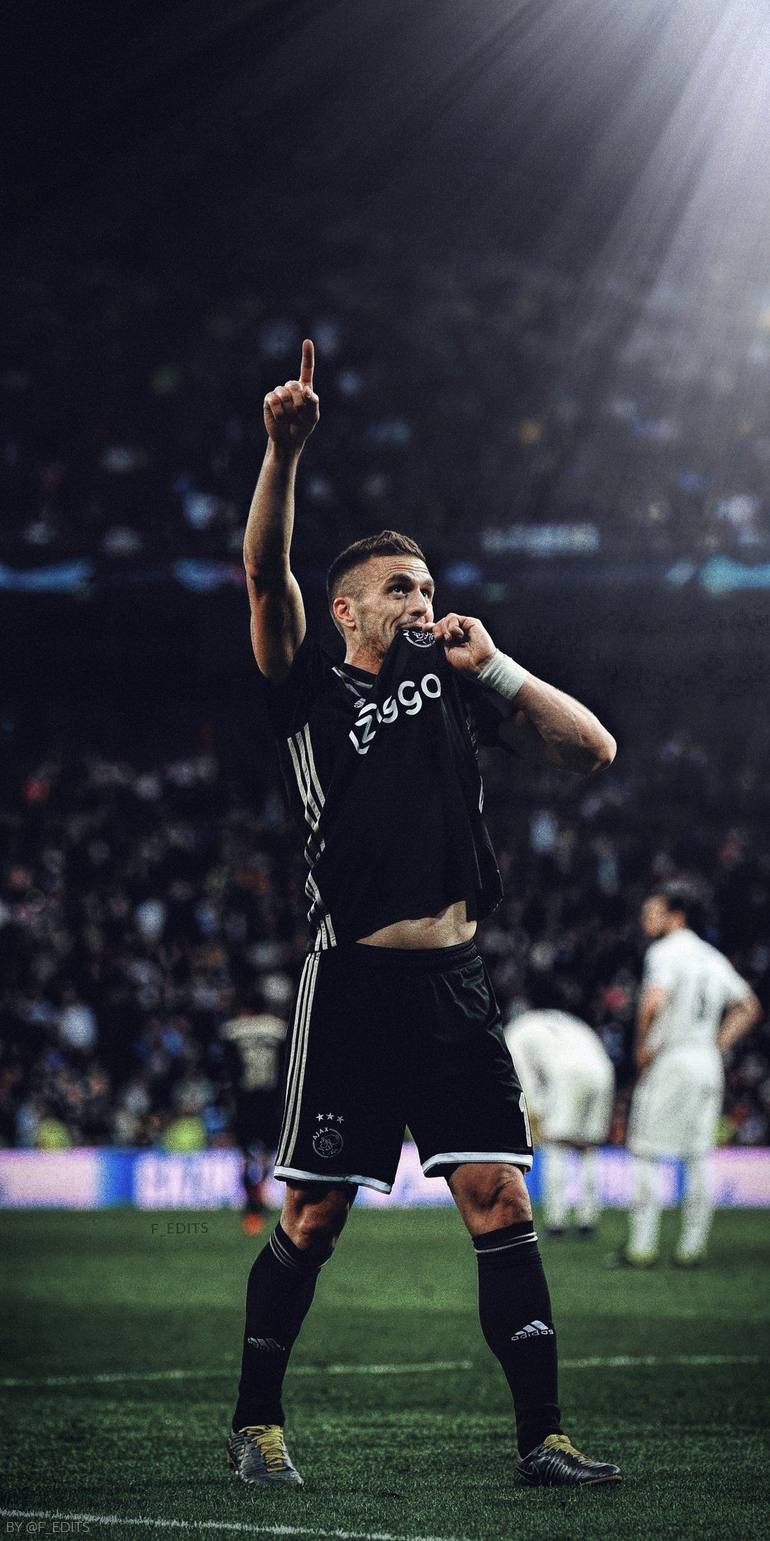 Dusan Tadic Wallpapers - Top Free Dusan Tadic Backgrounds - WallpaperAccess