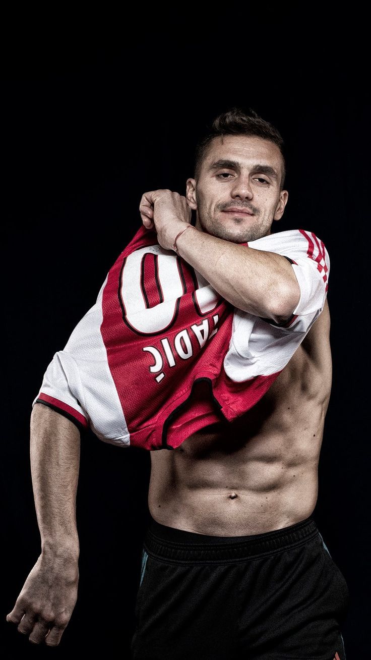 Dusan Tadic Wallpapers - Top Free Dusan Tadic Backgrounds - WallpaperAccess