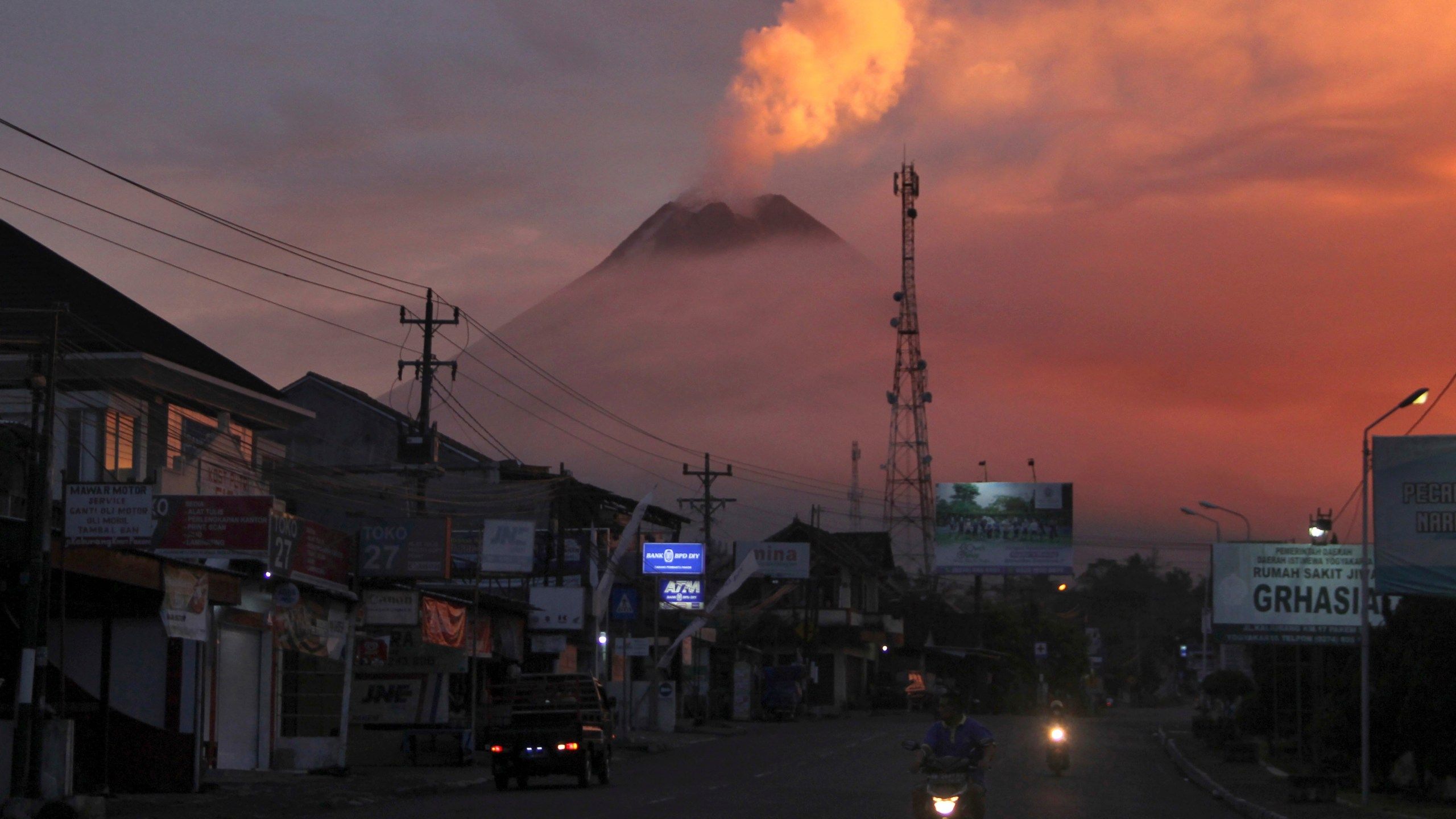 Mount Merapi Wallpapers - Top Free Mount Merapi Backgrounds ...