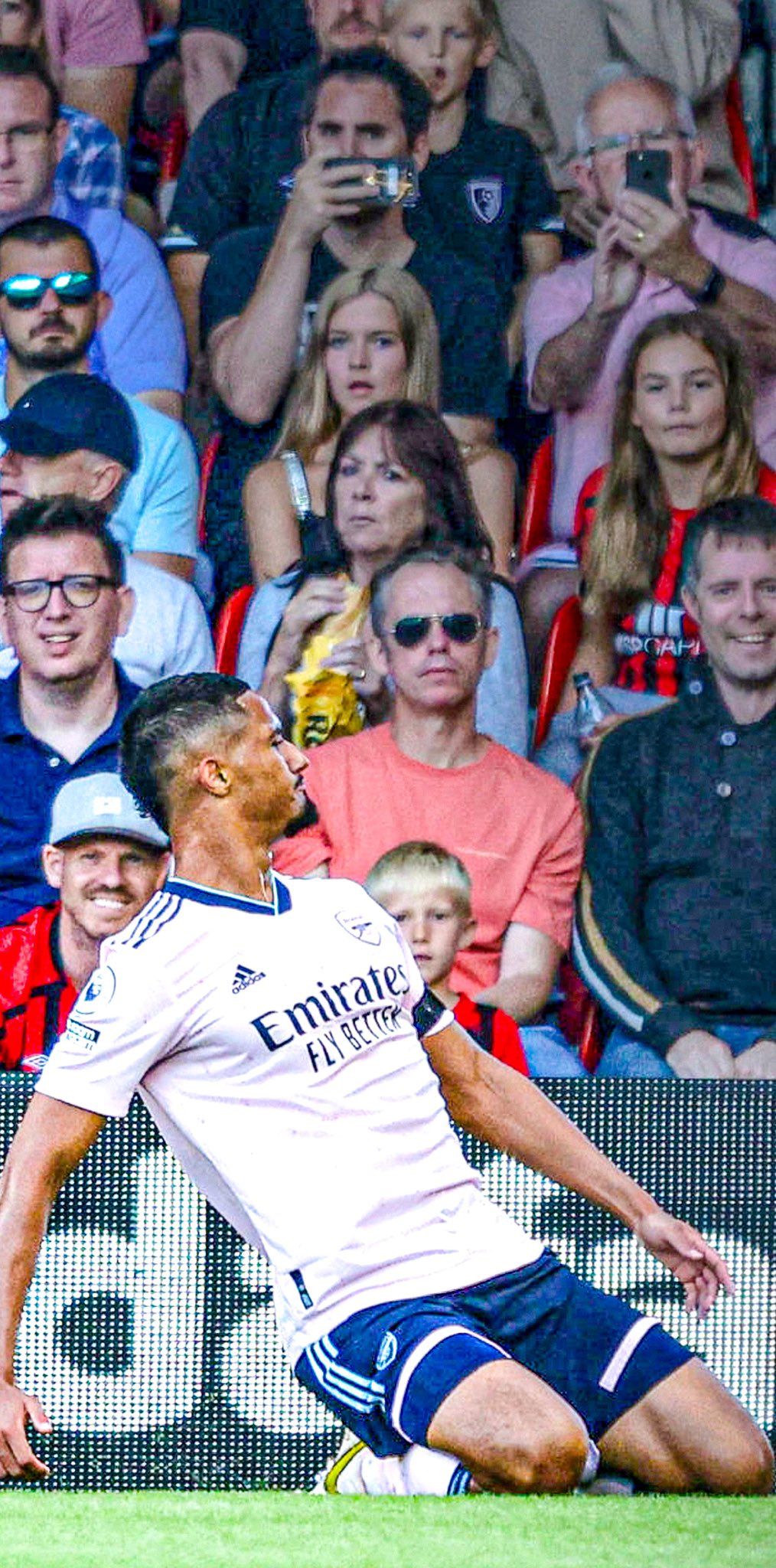 William Saliba Wallpapers - Top Free William Saliba Backgrounds - WallpaperAccess